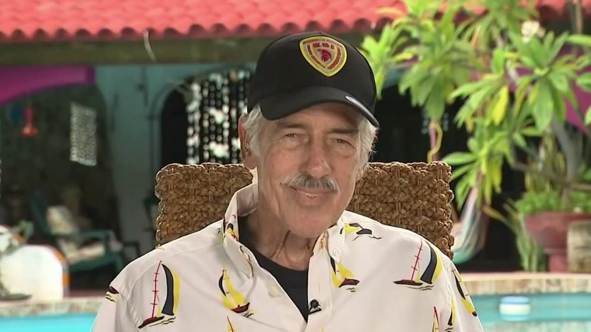 Watch La Mesa Caliente Episode: Andrés García y sus pleitos - NBC.com