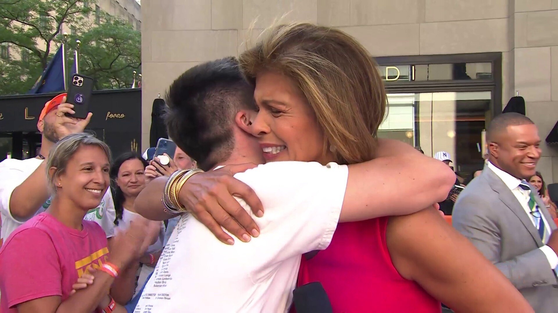 Watch TODAY Excerpt: Hoda meets college student who she inspired to ...