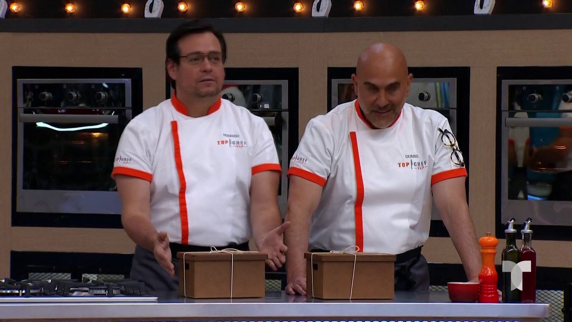 Watch Top Chef VIP Highlight: Rodrigo y Gomís son como el ajo y la ... Watch Top Chef VIP Highlight: Rodrigo y Gomís son como el ajo y la ...