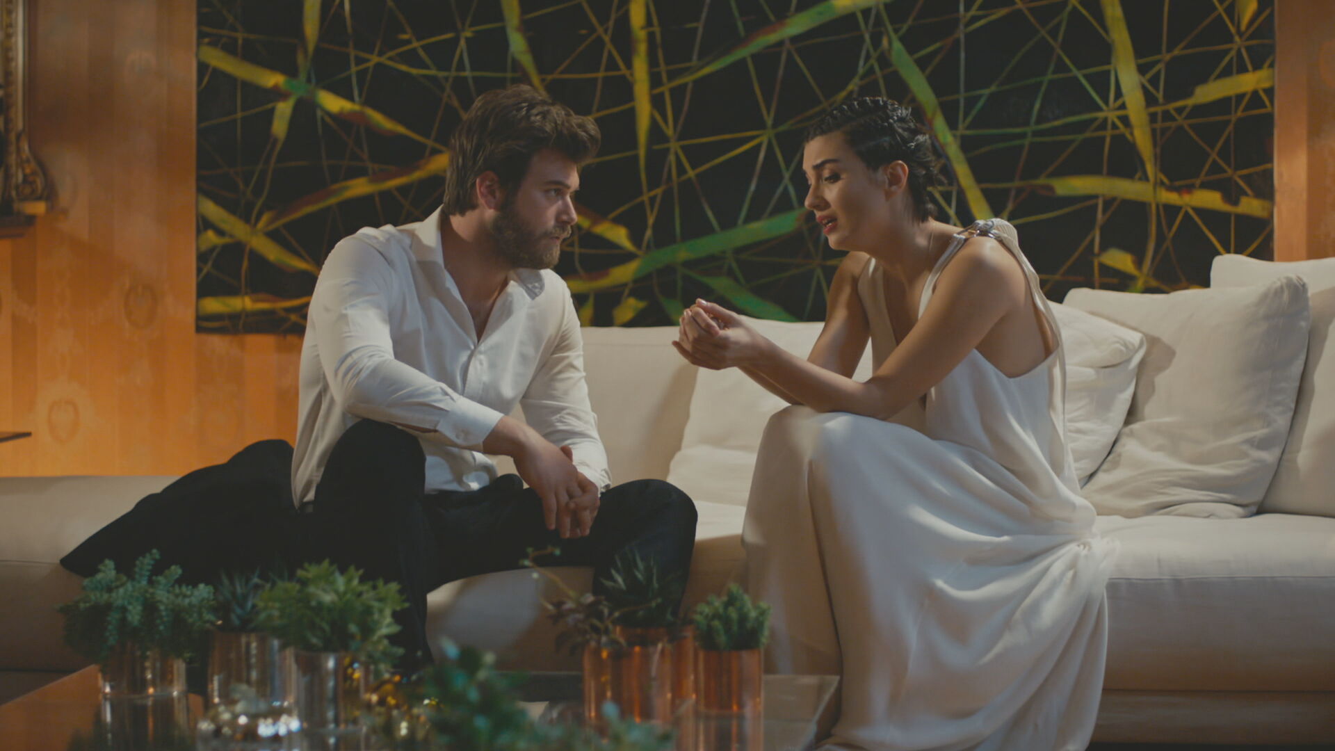 Watch Amor Valiente Episode: Una pena tras otra - NBC.com