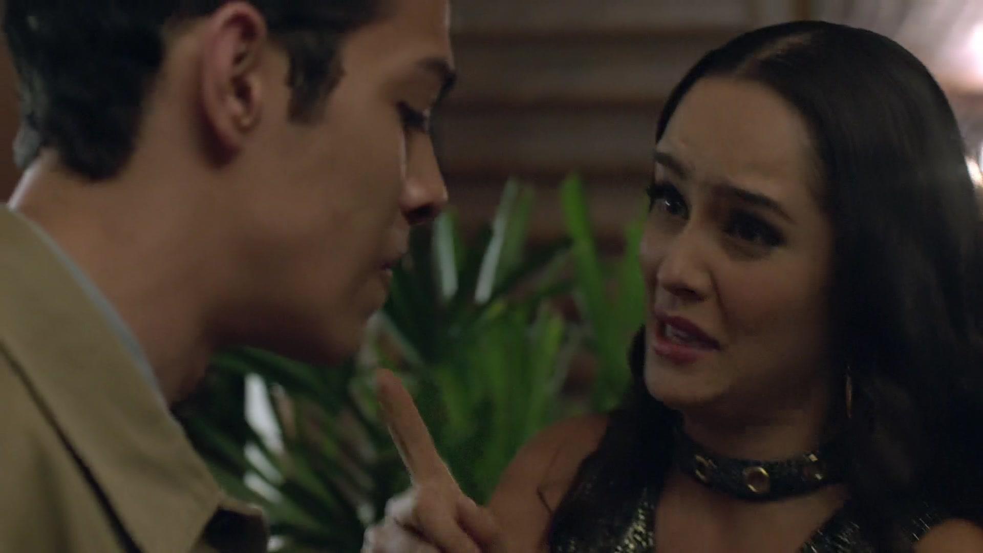 Watch Señora Acero Episode Creen Que Alberto Es Un Narco