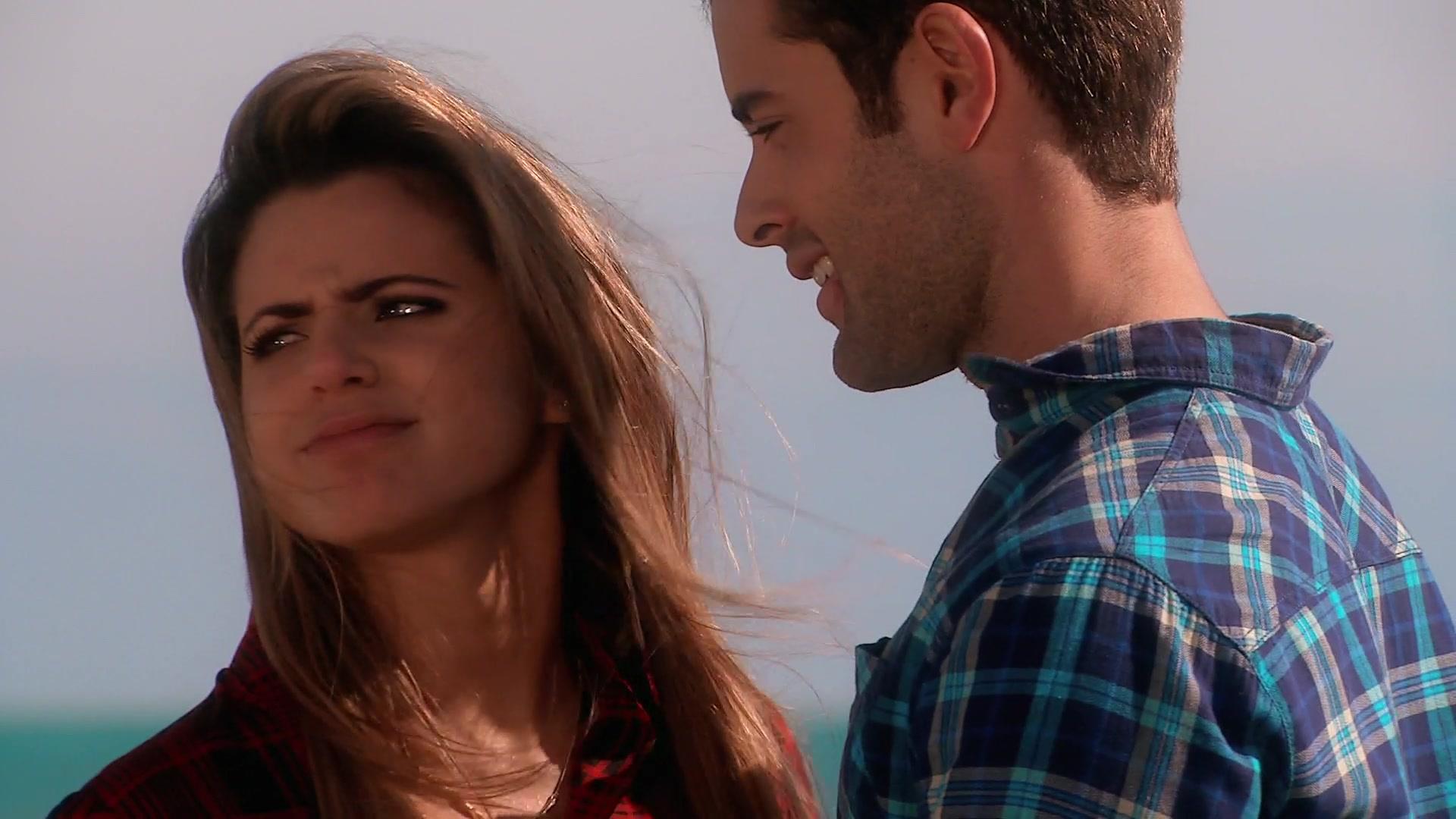 Watch Tierra de Reyes Episode: La traición de Leonardo - NBC.com