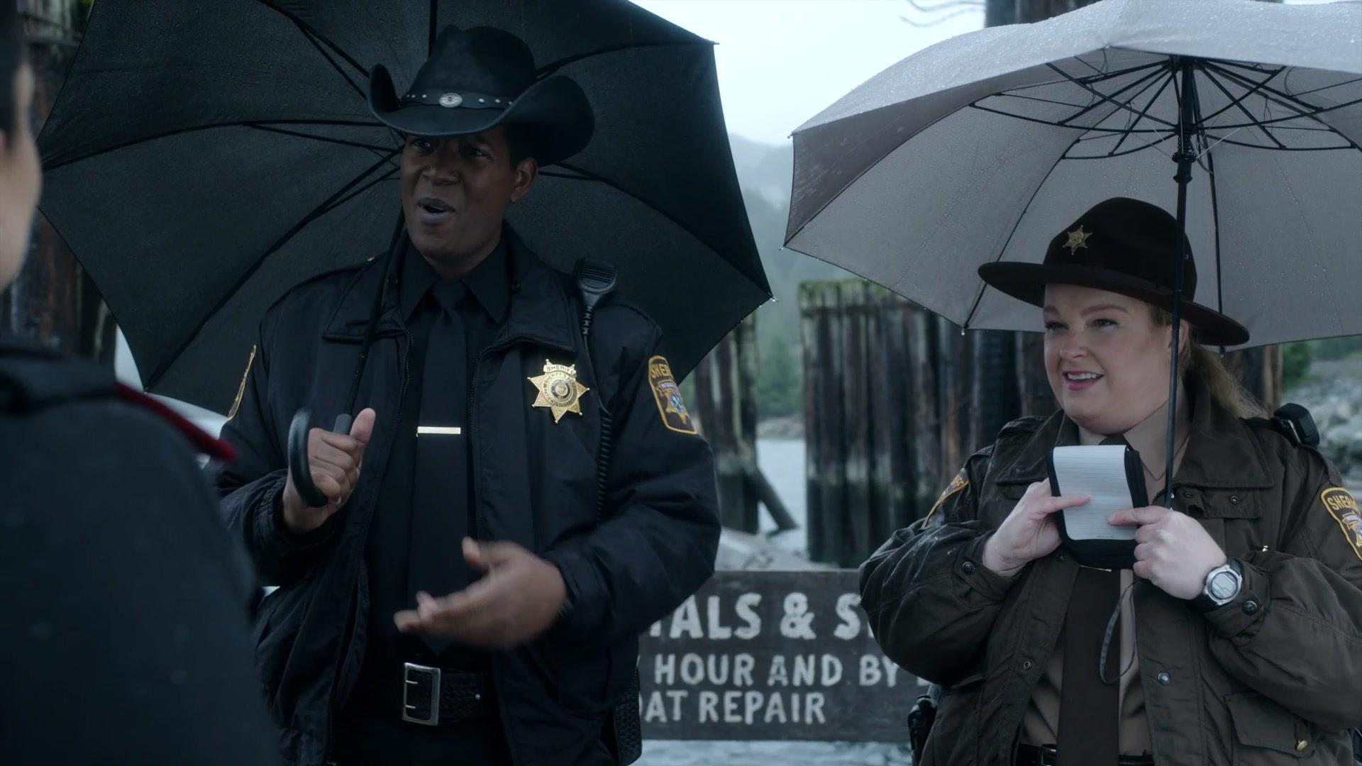 Watch Resident Alien Web Exclusive: Detective Torres Brings in New ...