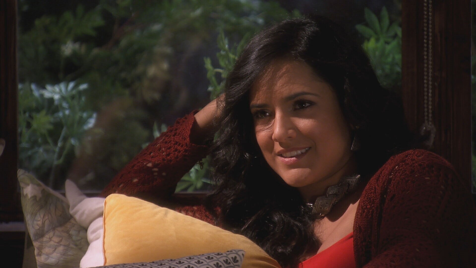 Watch Tierra de Reyes Episode: Familia feliz - NBC.com