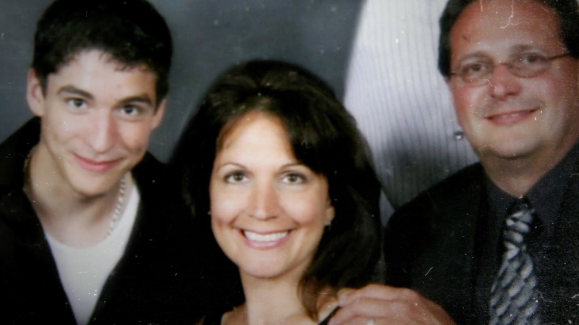 Watch Mastermind of Murder Sneak Peek: The Kramer Family Killer Left ...