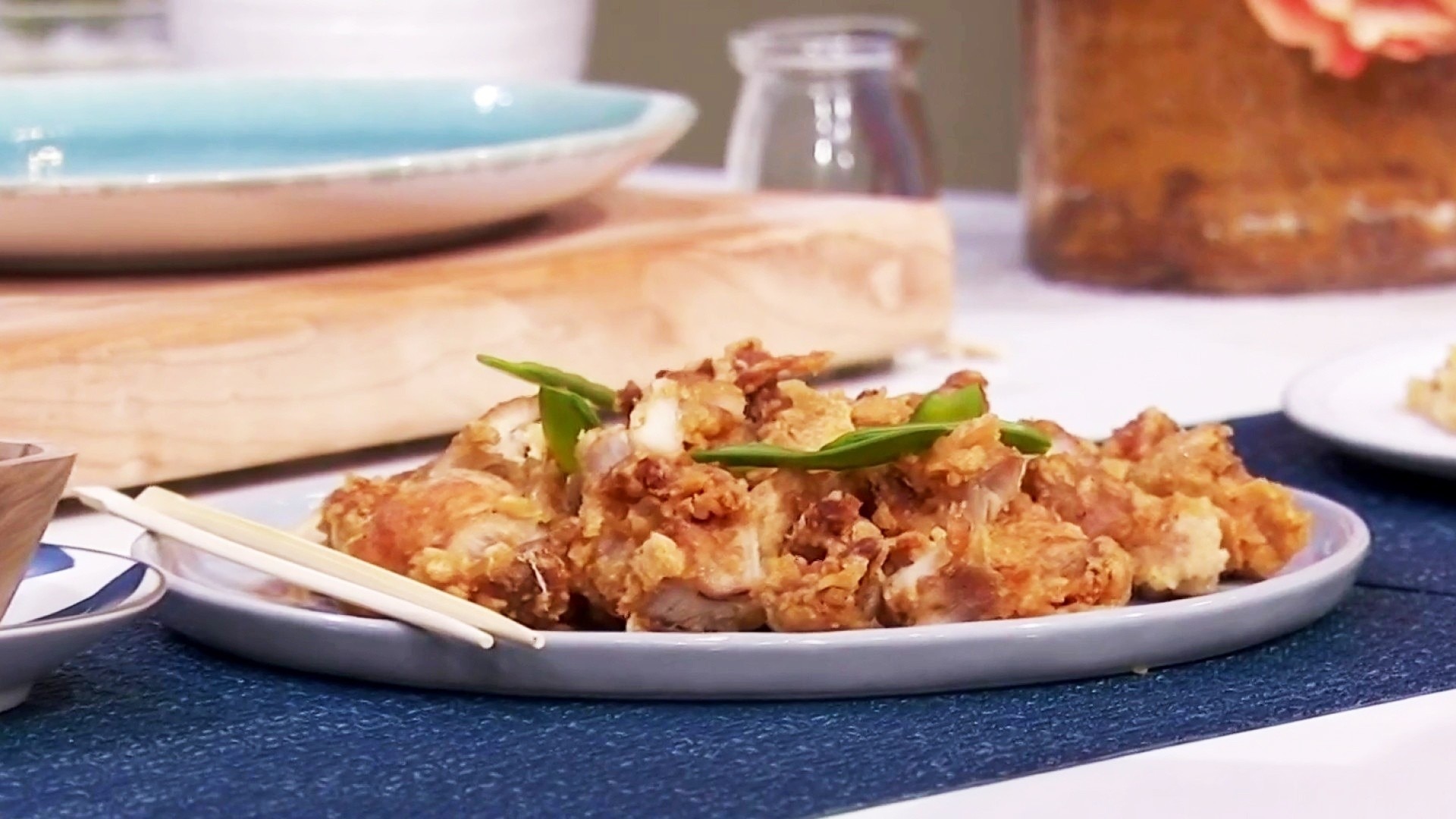 Watch Hoy Día Highlight: Dale un toque internacional a tu mesa con esta ...