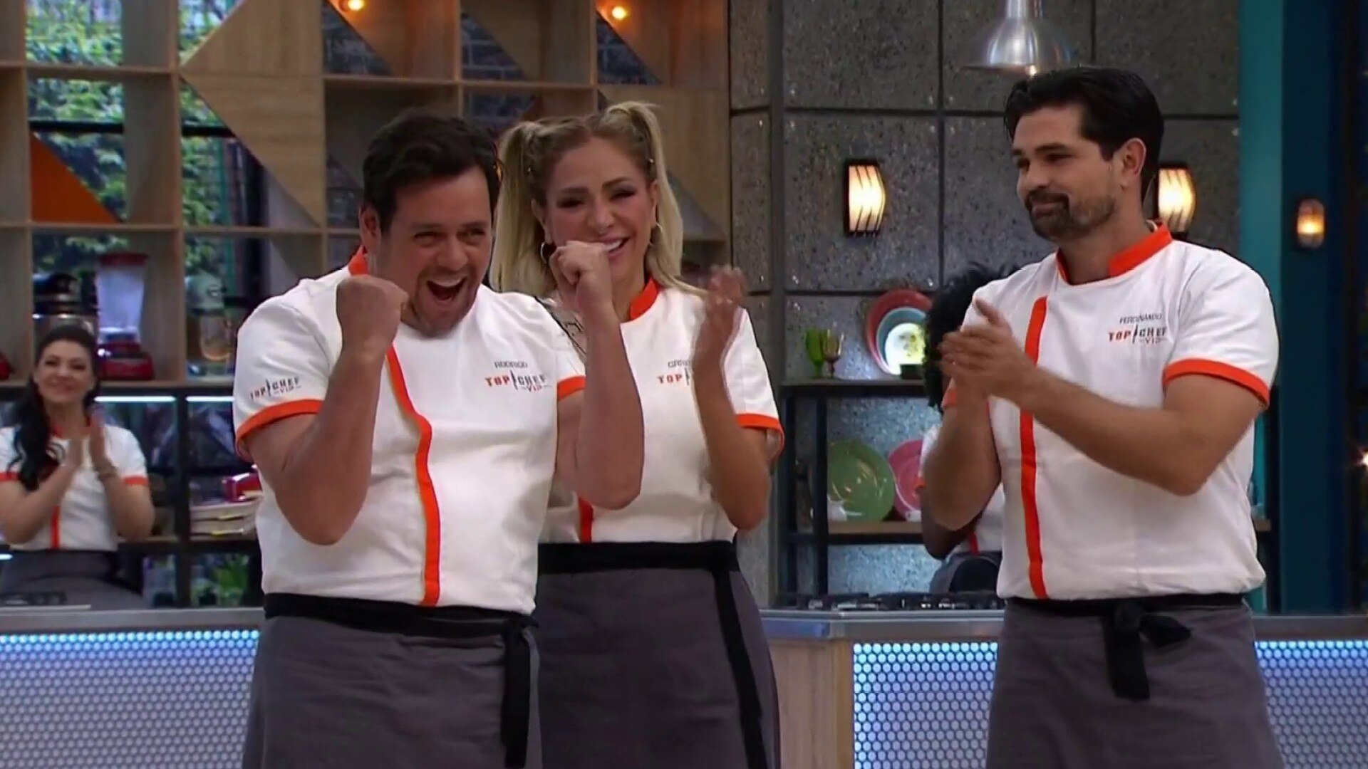 Watch Top Chef VIP Highlight: Rodrigo cocina las mejores y más ... Watch Top Chef VIP Highlight: Rodrigo cocina las mejores y más ...