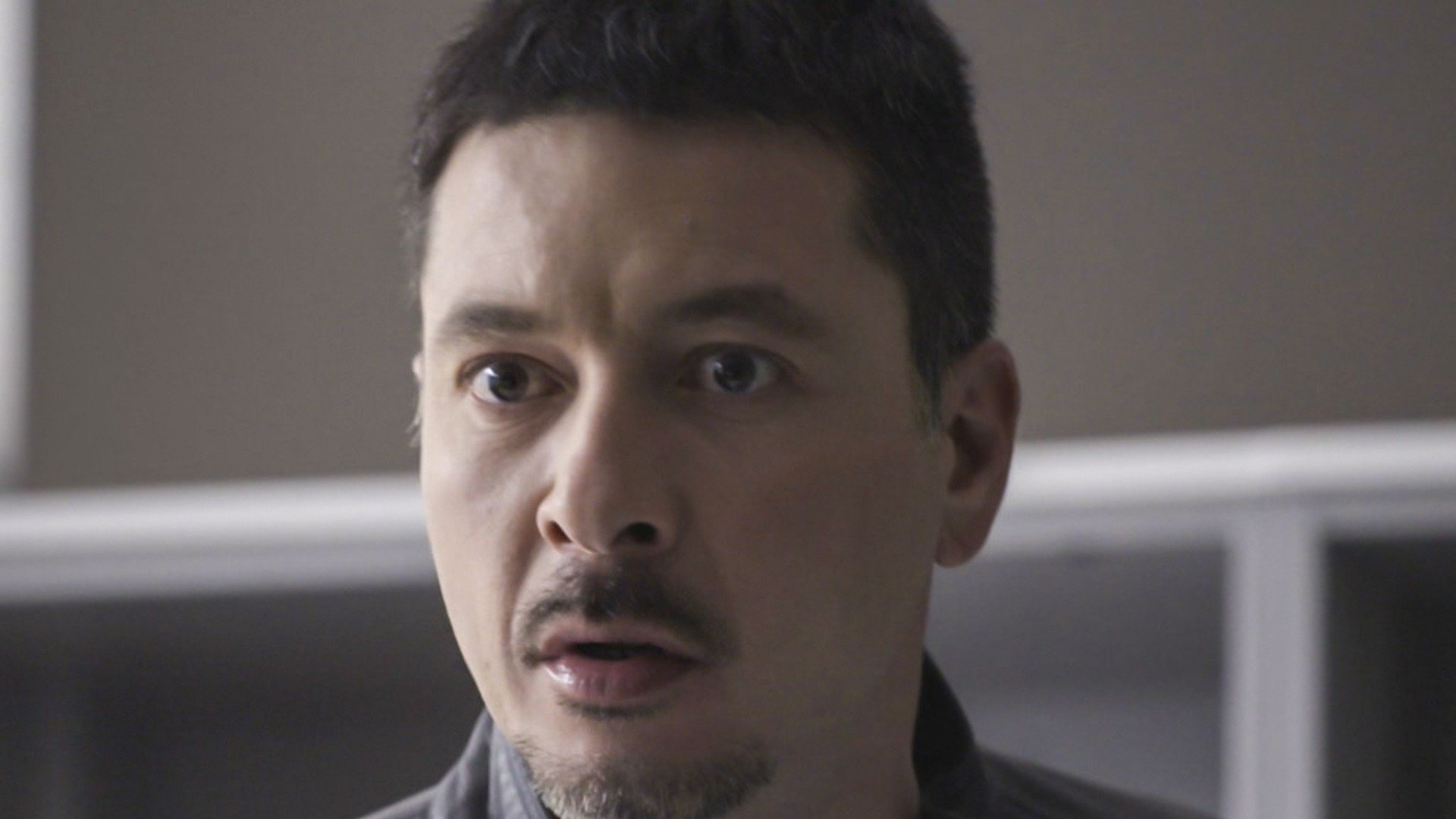 Watch Enemigo Íntimo Episode: Ferrer es inhabilitado - NBC.com