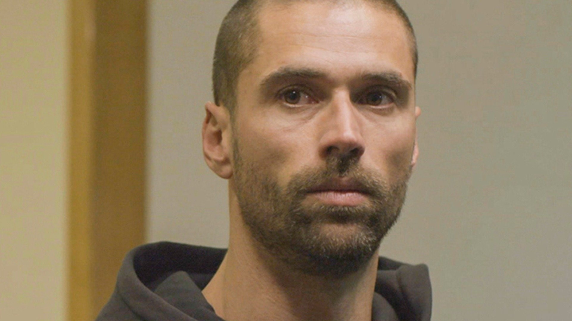 Watch Enemigo Íntimo Episode: Daniel abandona la misión - NBC.com