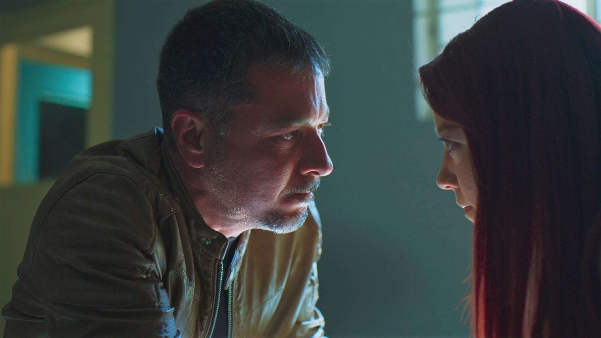 Watch Enemigo Íntimo Episode: Motín en Las Dunas - NBC.com