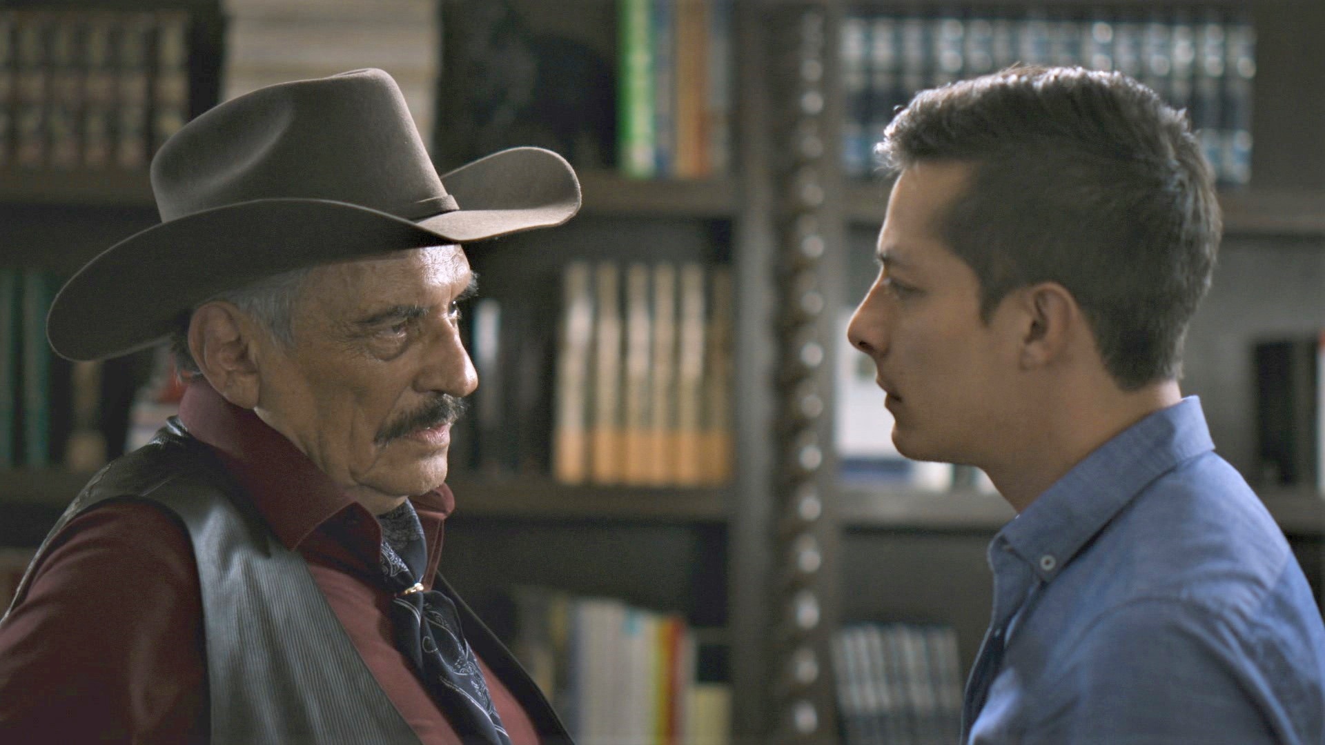 Watch Enemigo Íntimo Episode: El gran golpe - NBC.com