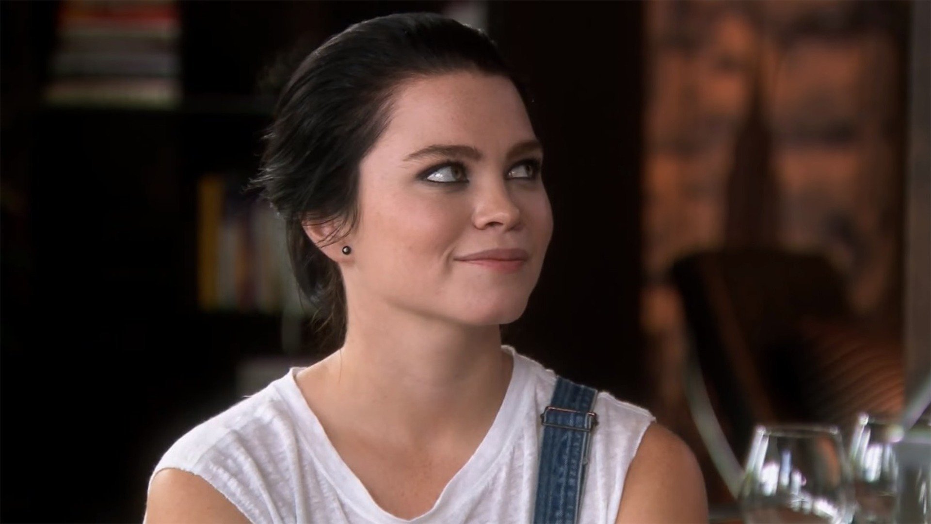 Watch Eva La Trailera Episode: Peligrosa persecución - NBC.com