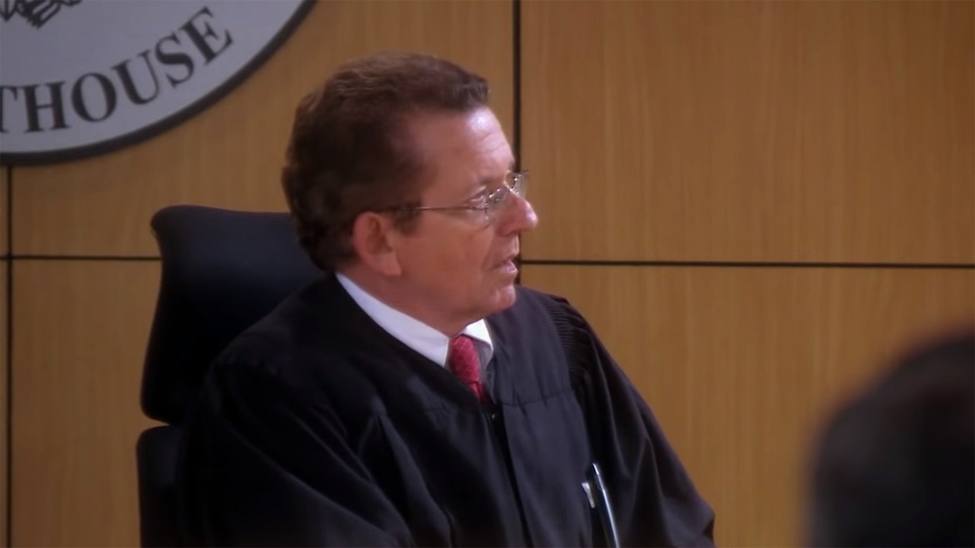 Watch Eva La Trailera Episode: Apasionados - NBC.com