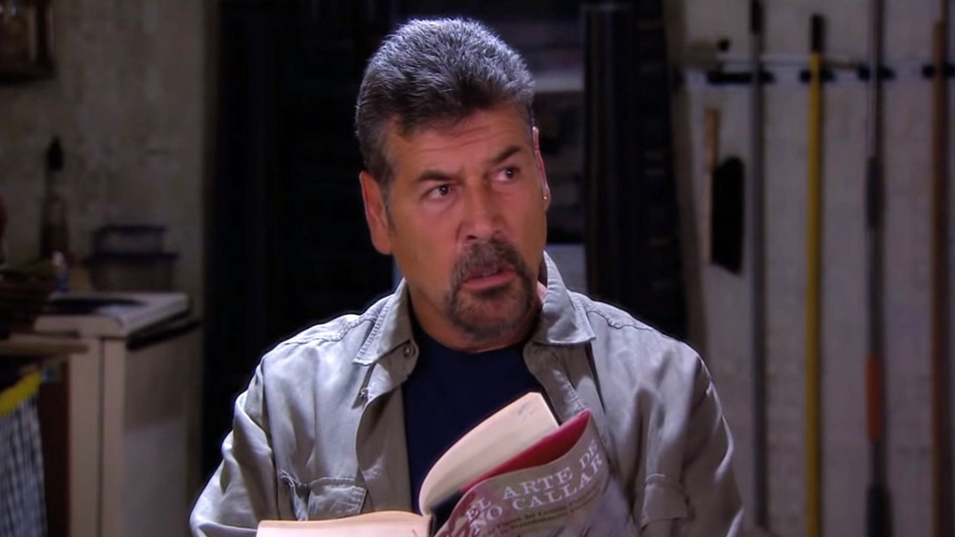 Watch En Otra Piel Episode: Infamias - NBC.com