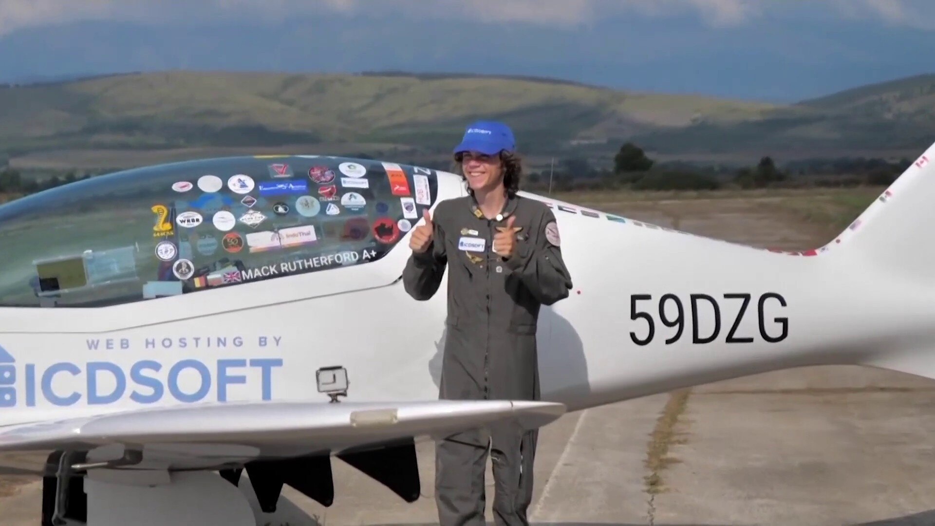 Watch TODAY Excerpt: 17-year-old pilot completes historic trip around ...