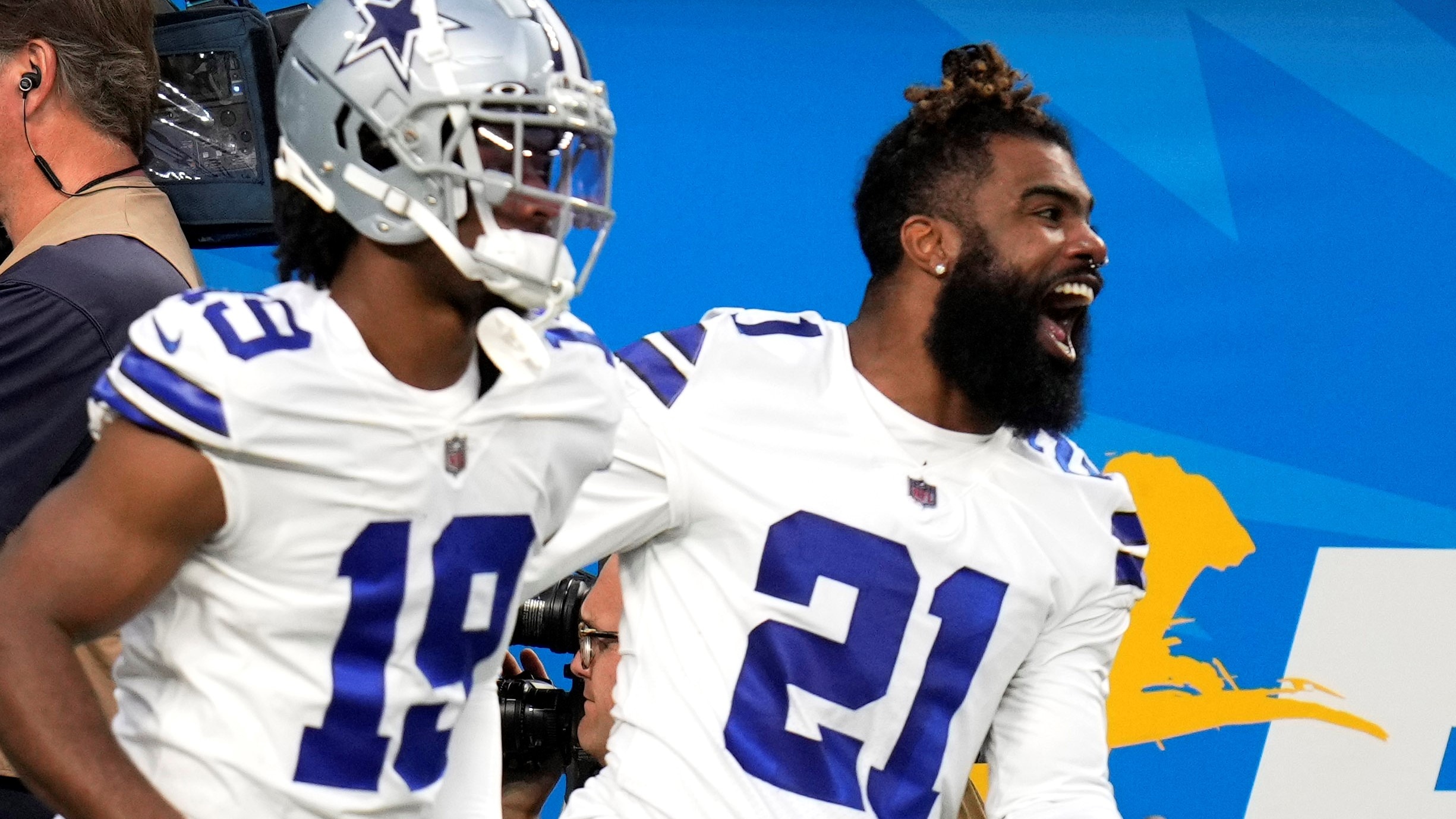 Watch Brother from Another Clip: Elliott is still the Cowboys' best RB ...