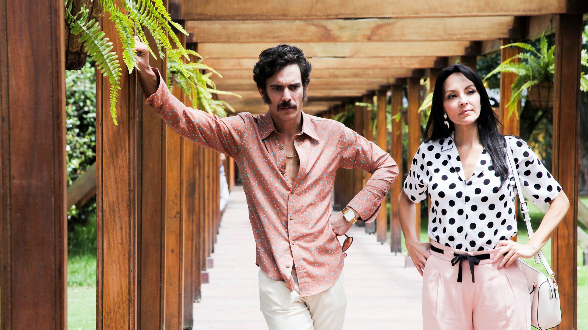 Watch El Barón Episode: Nacho Saca Ventaja - NBC.com