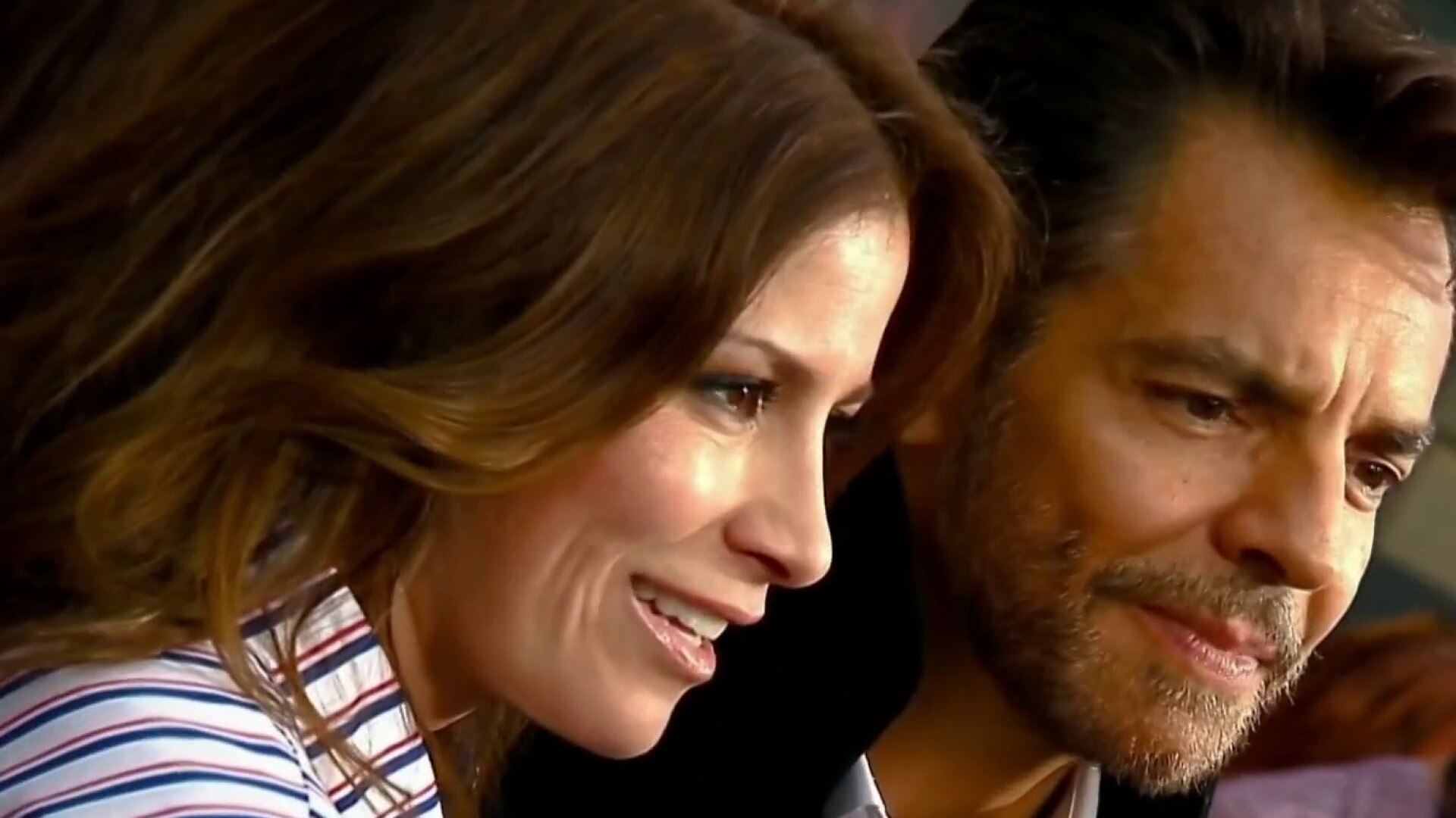 Watch La Mesa Caliente Episode: Eugenio Derbez se recupera - NBC.com