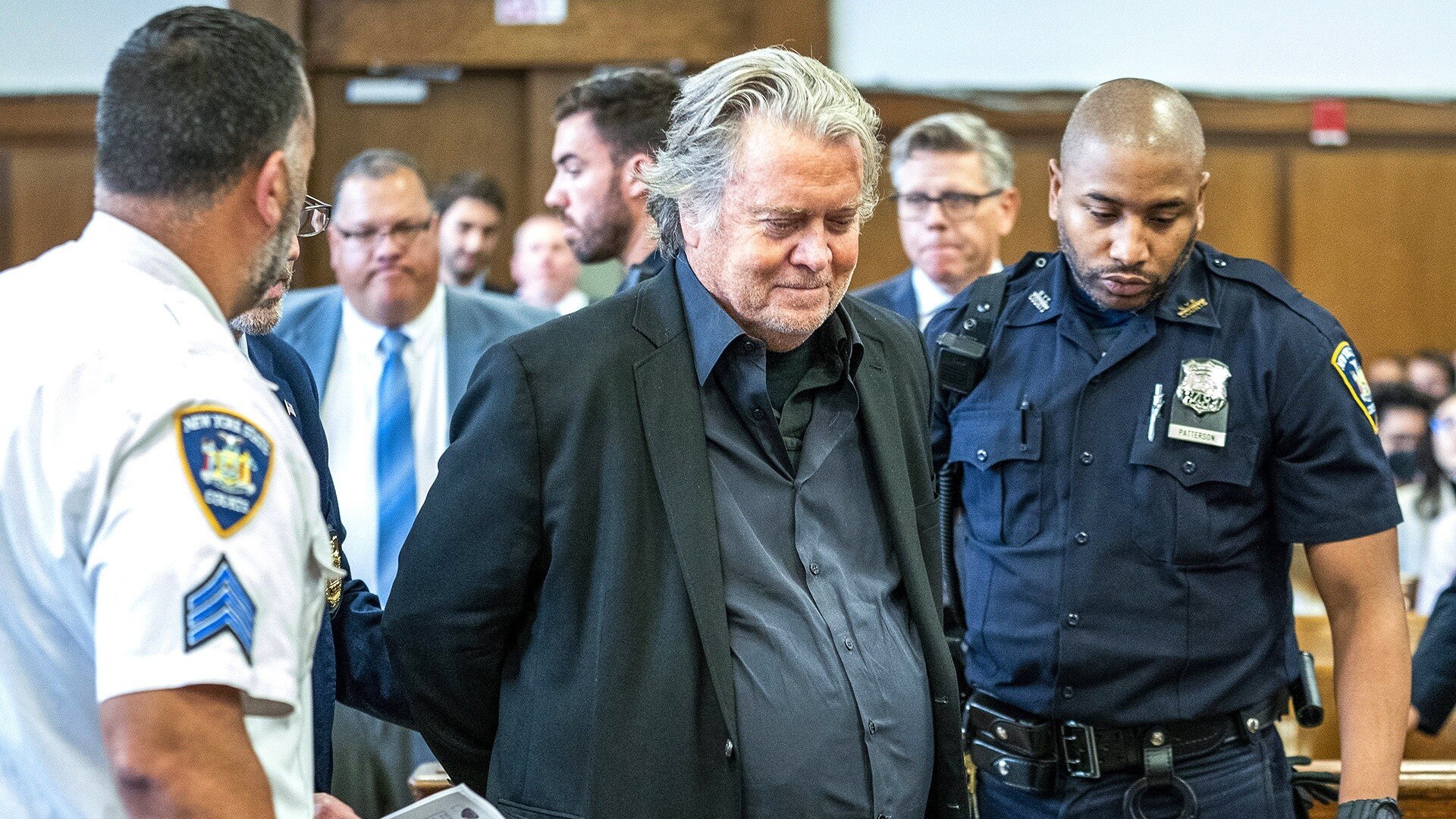 Watch TODAY Excerpt: Steve Bannon pleads not guilty to defrauding ...