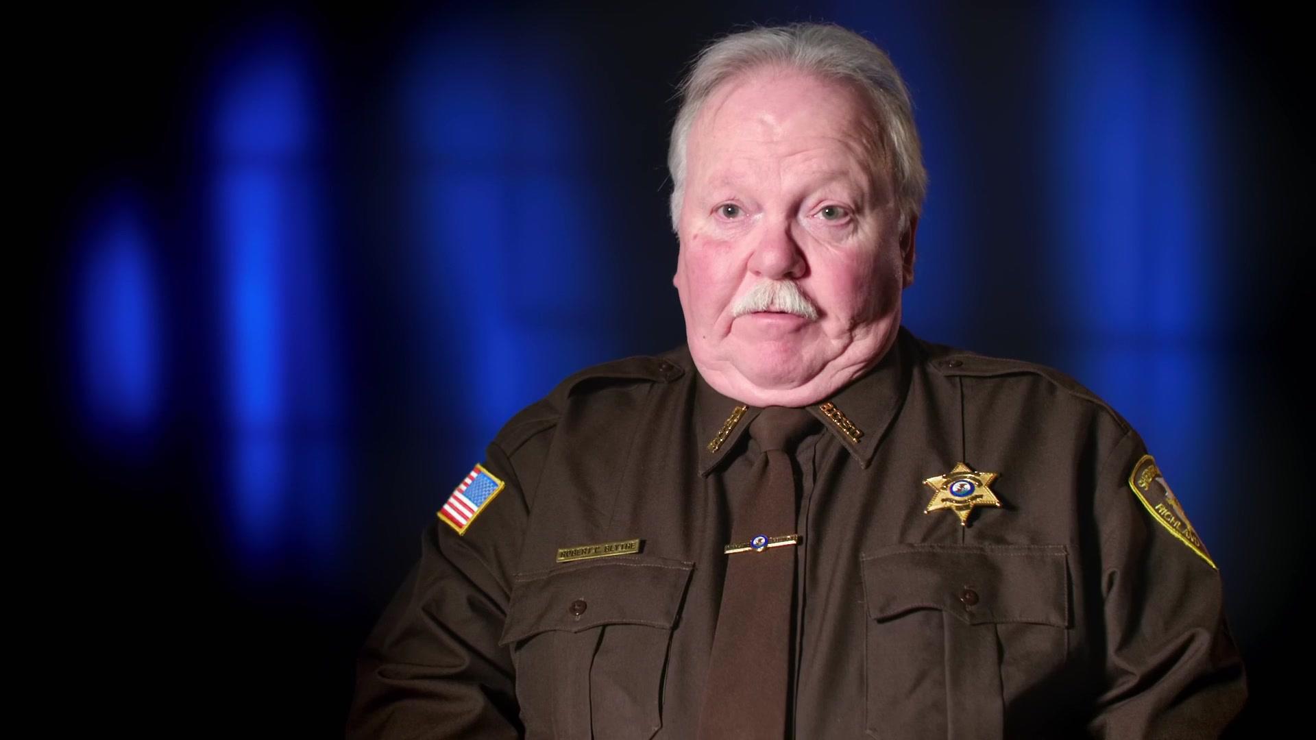 Watch Snapped Sneak Peek: Police Discover Brutal Crime Scene with Three ...