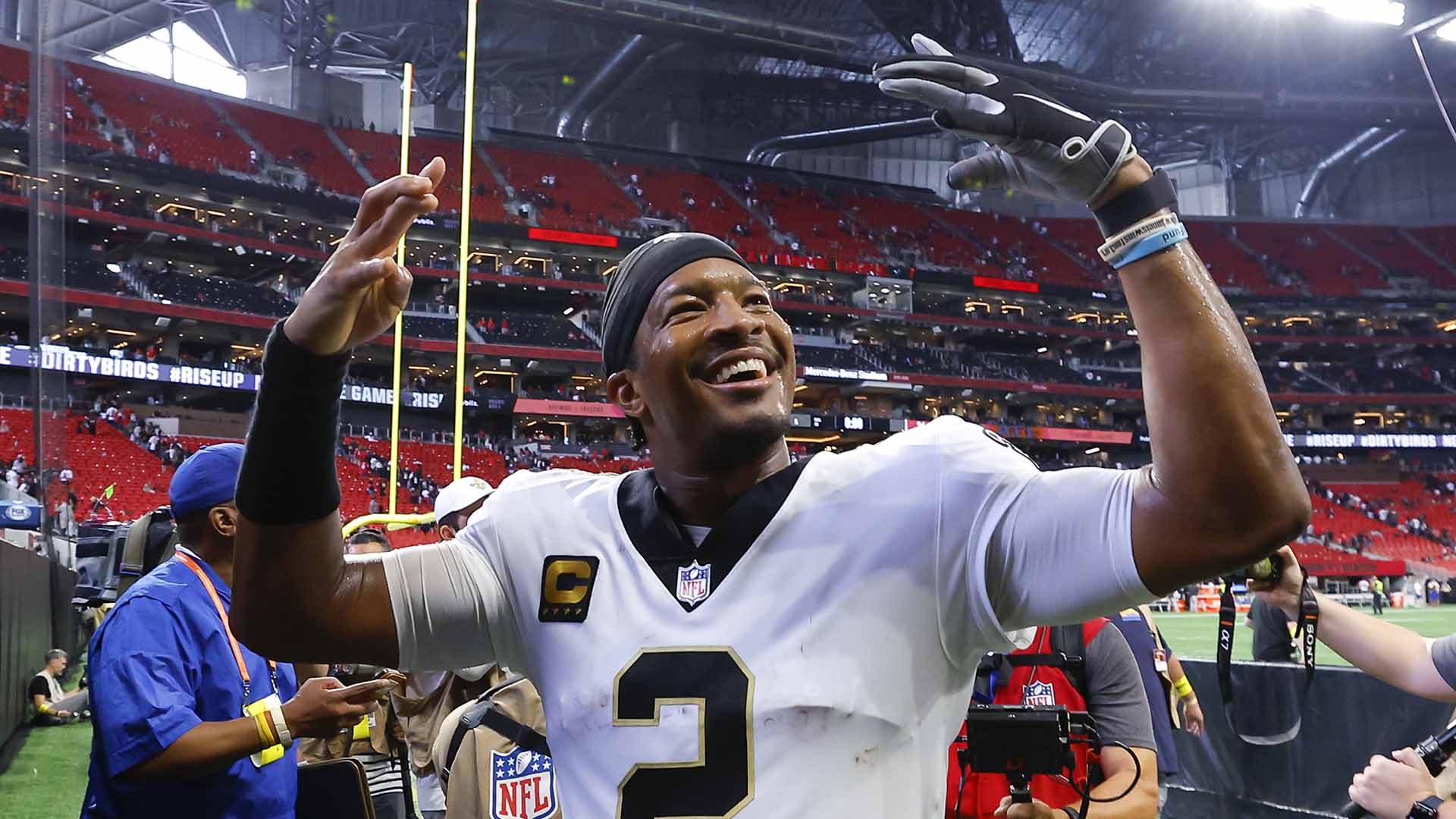 Watch Fantasy Football Happy Hour with Matthew Berry Short-Form VOD: Matthew Berry's top QB, TE ...