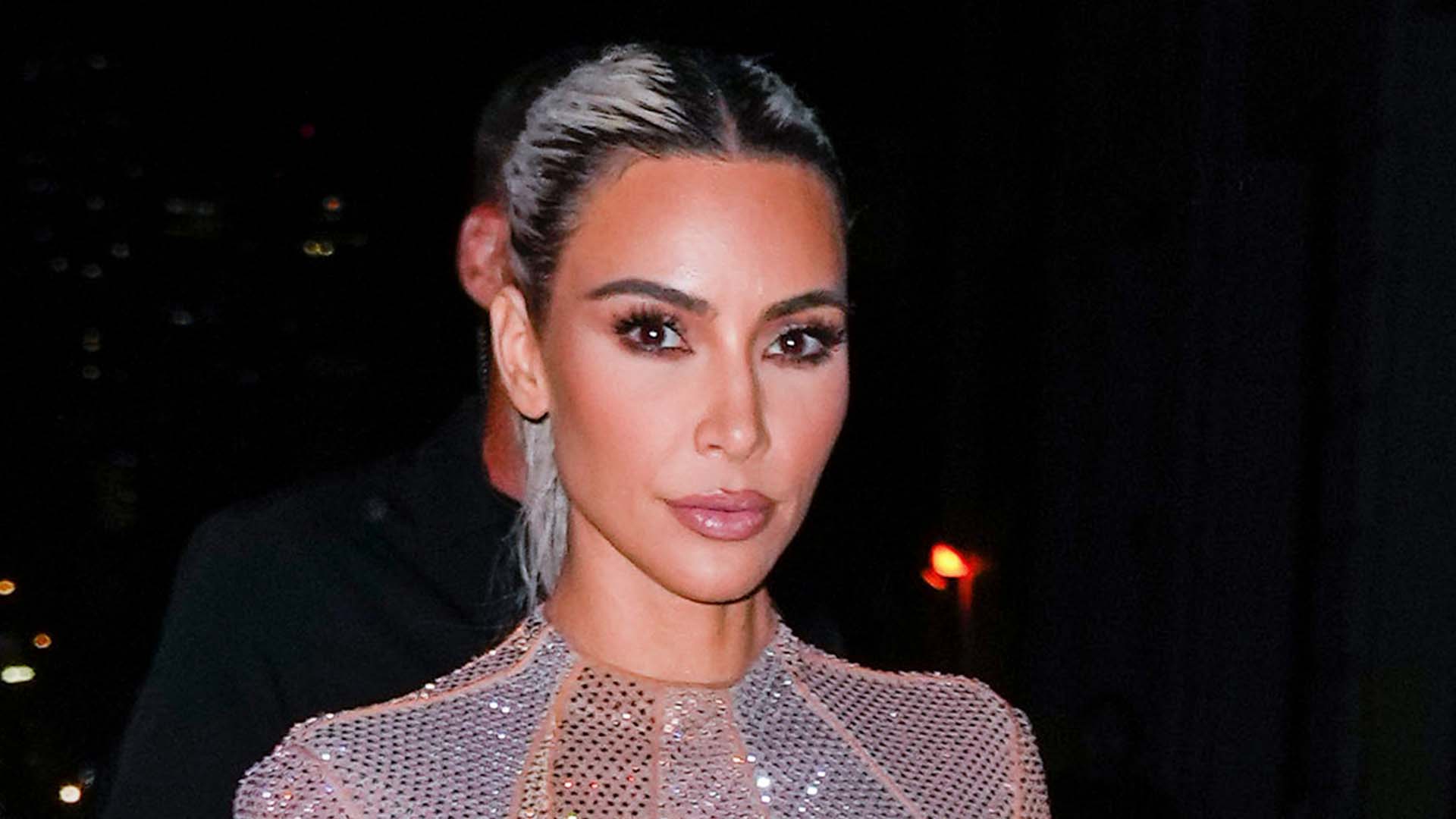 Watch Access Hollywood Highlight: Kim Kardashian Reveals The Type Of Person She Might Date Next ...