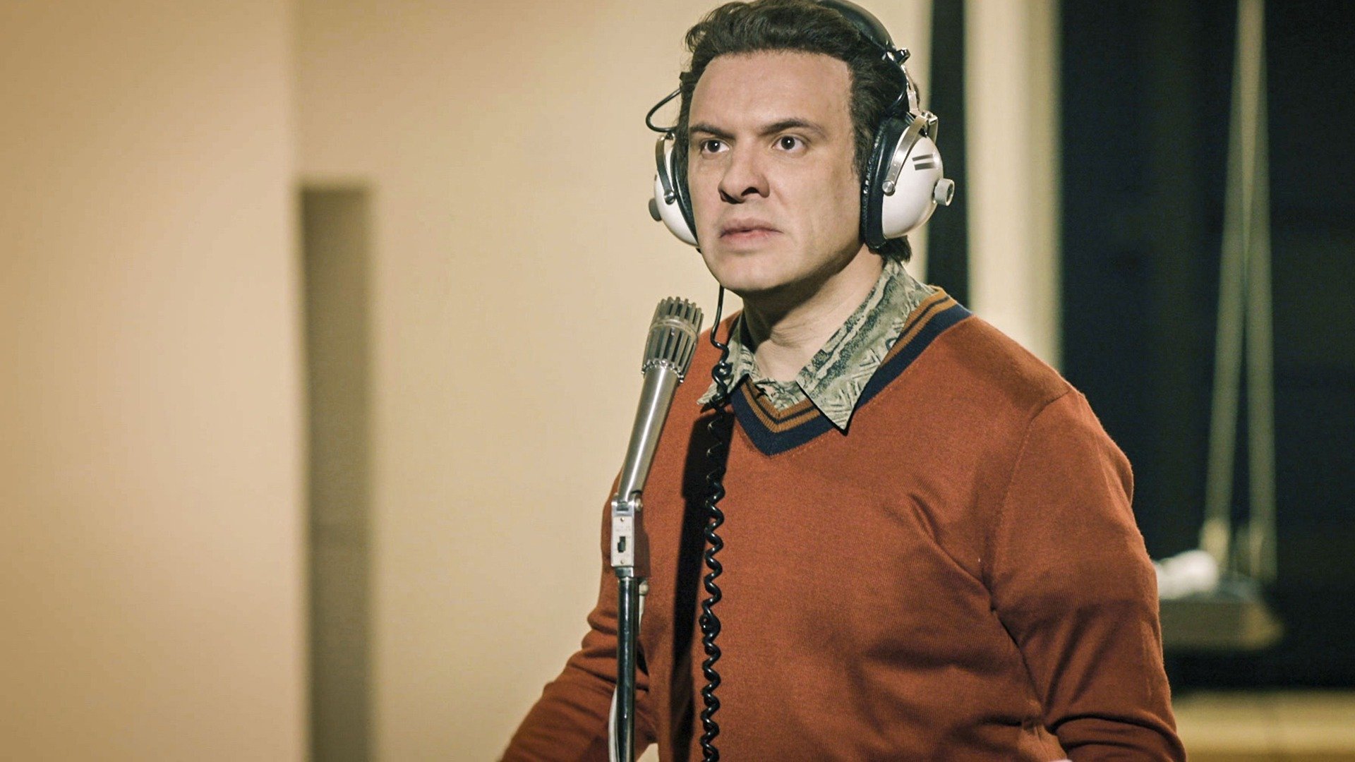 Watch José José, el príncipe de la canción Episode: José José cae en ...