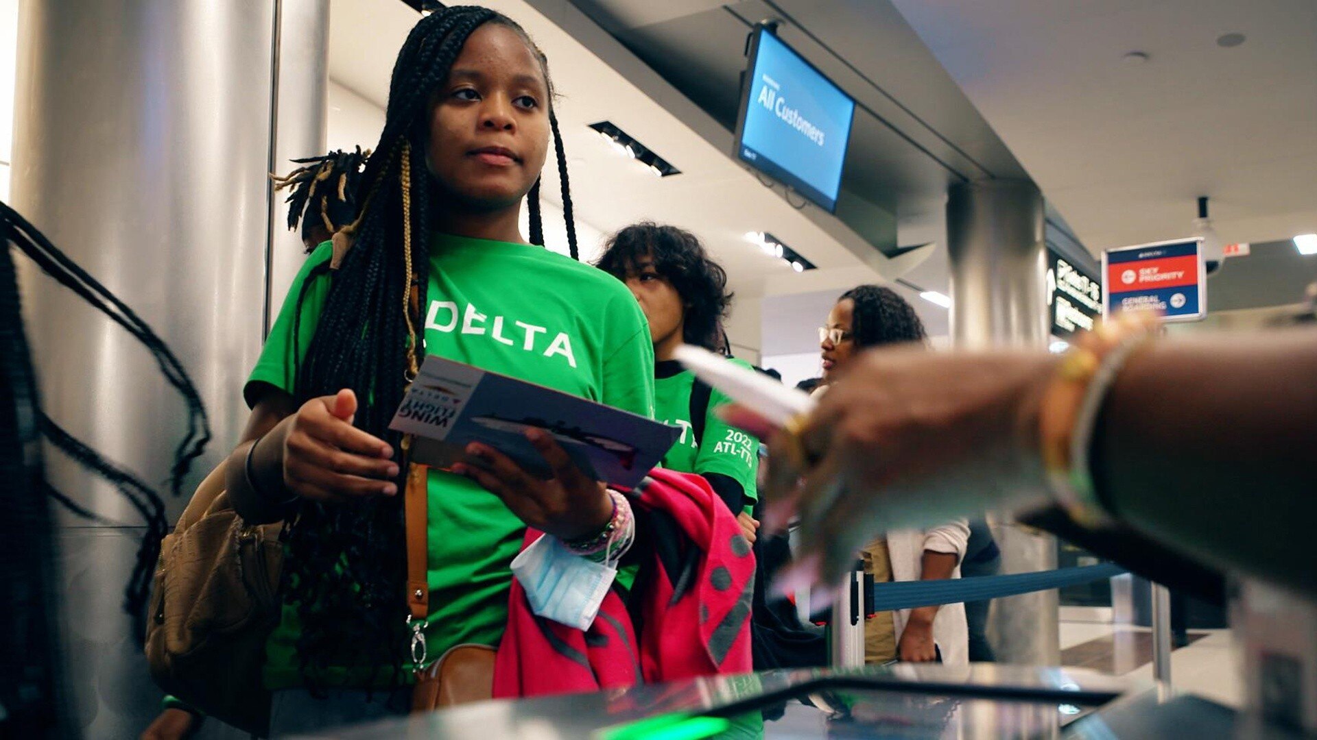 Watch TODAY Excerpt: Historic all-female Delta flight inspires young ...