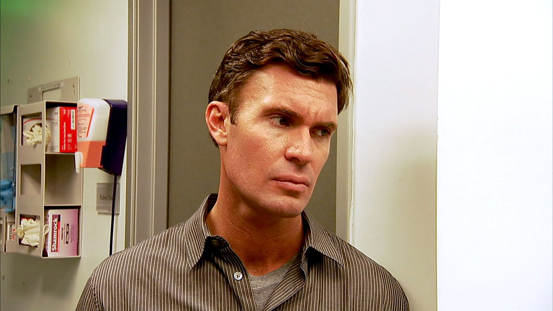 Watch Flipping Out Episode: What Stays in Vegas - NBC.com