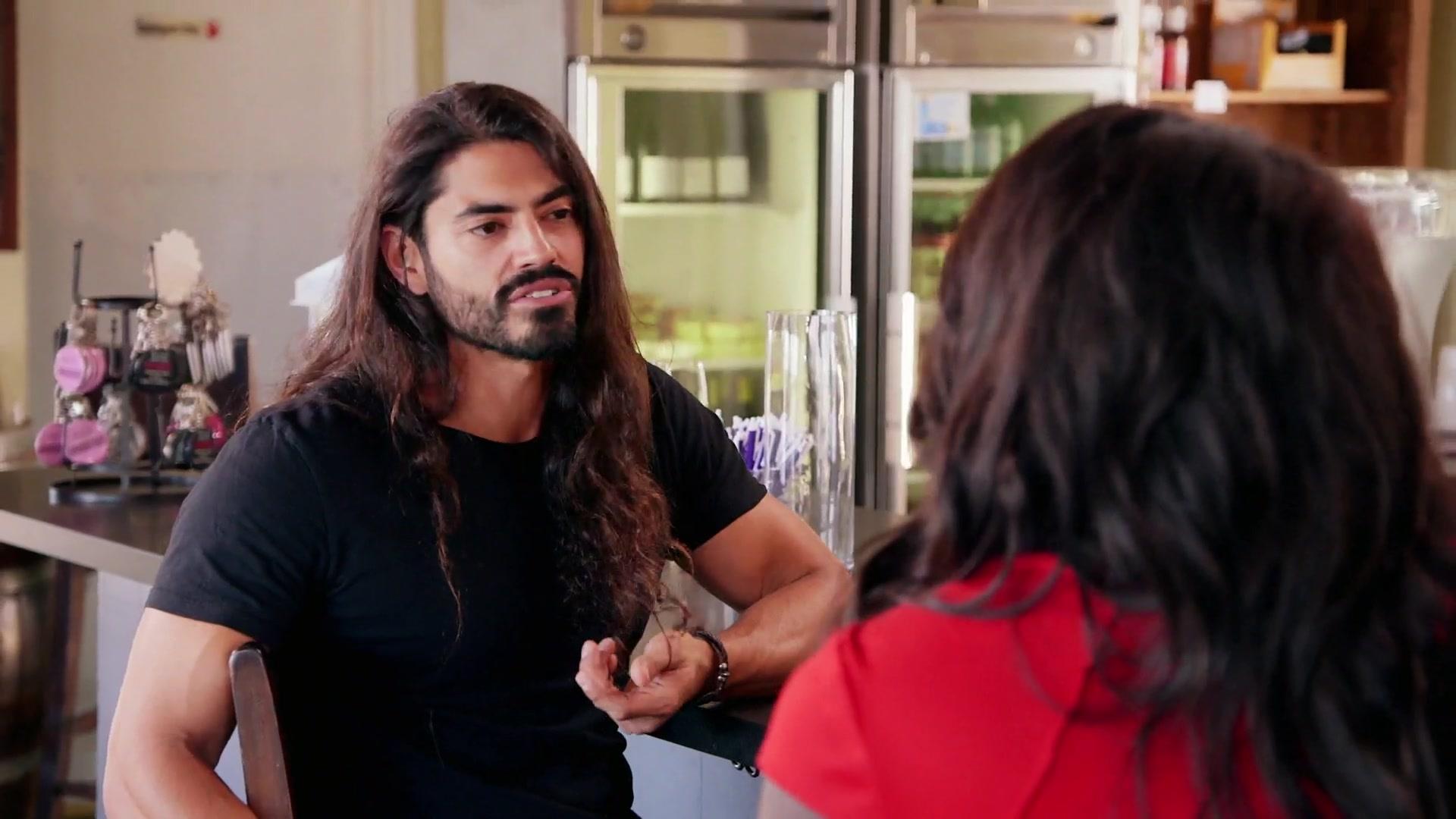 Watch Dating: No Filter Episode: A Date with Aqua Man - NBC.com