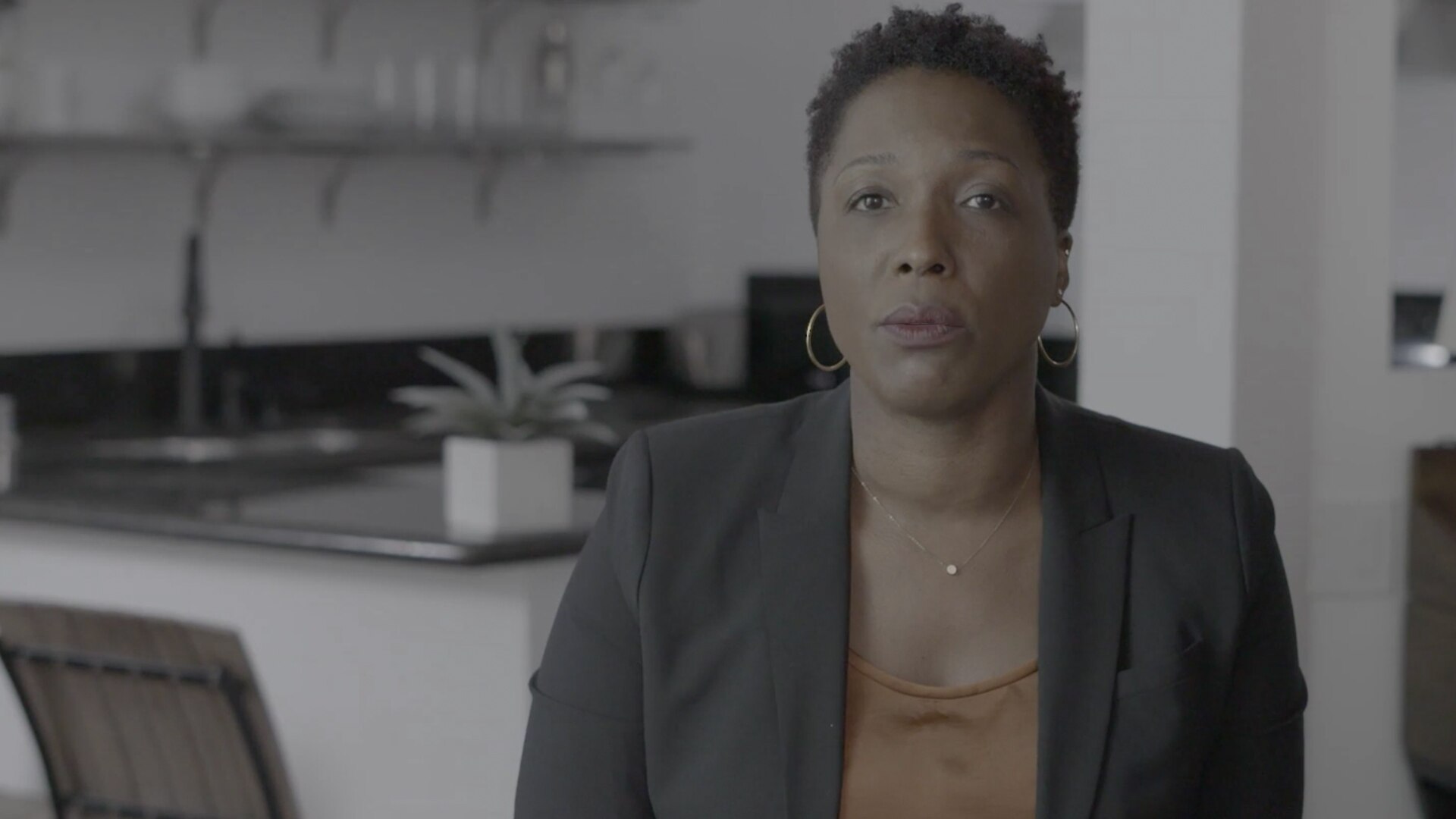 Watch Mastermind of Murder Episode: A Deadly Con - NBC.com