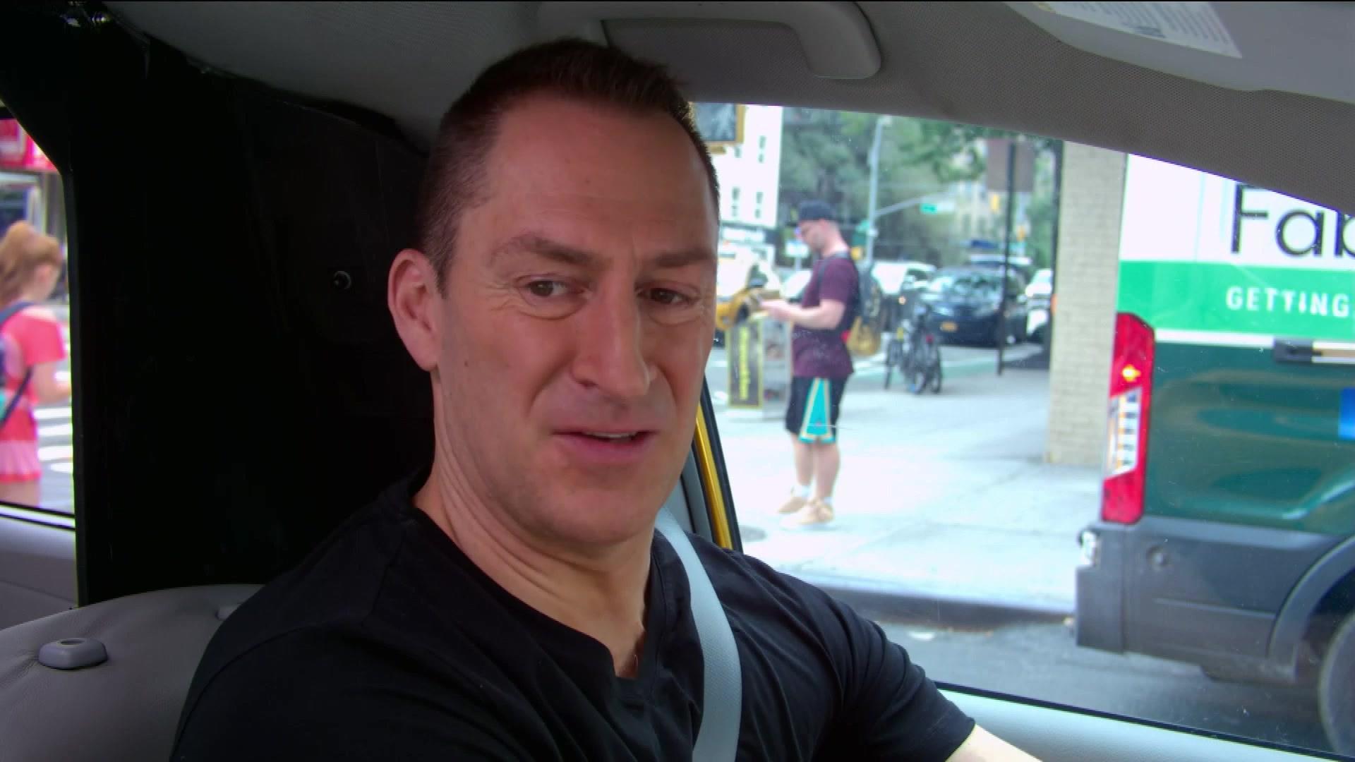 Watch Cash Cab Episode: Cash Cab 1433 - NBC.com