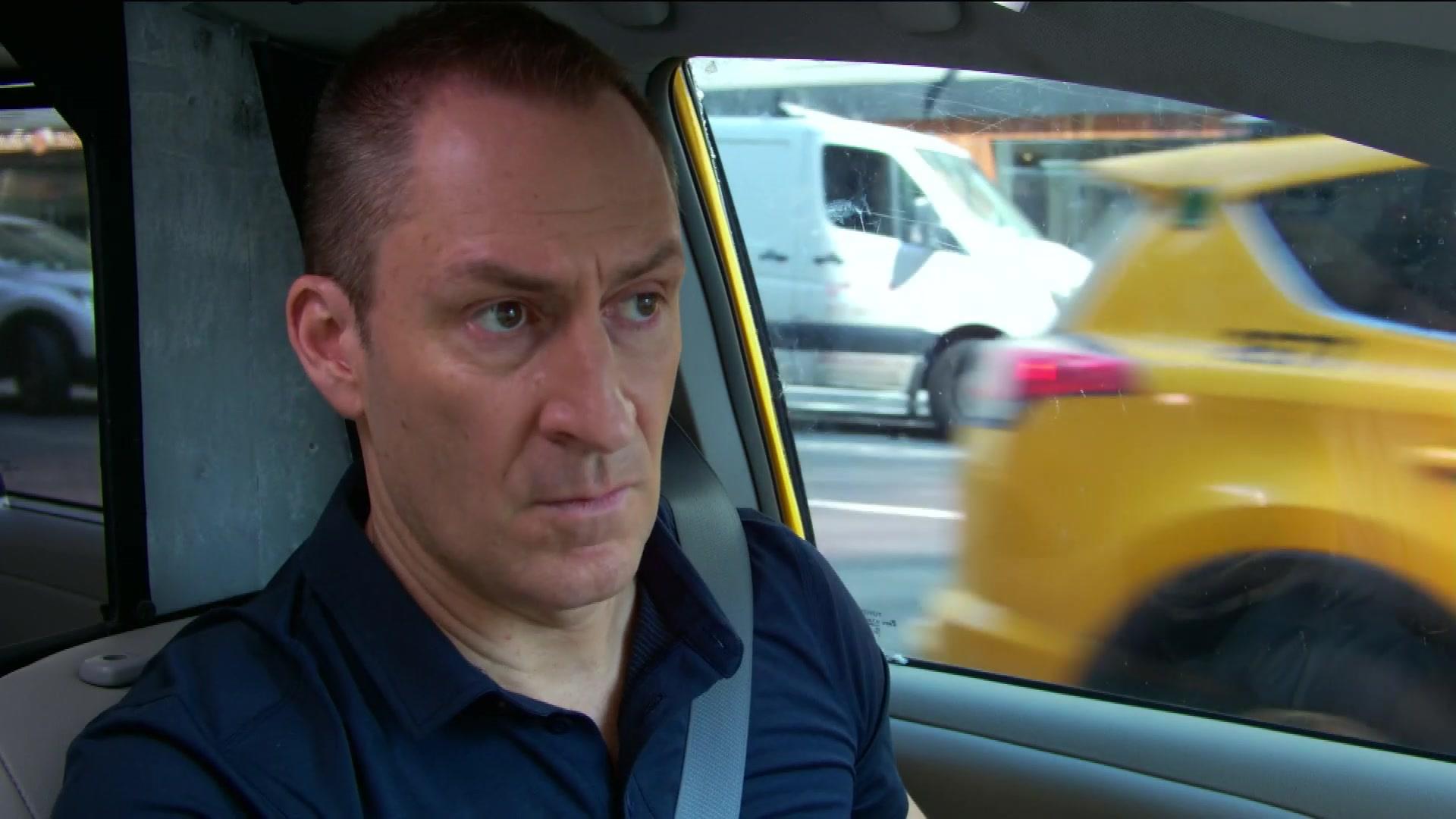 Watch Cash Cab Episode: Cash Cab 1464 - NBC.com
