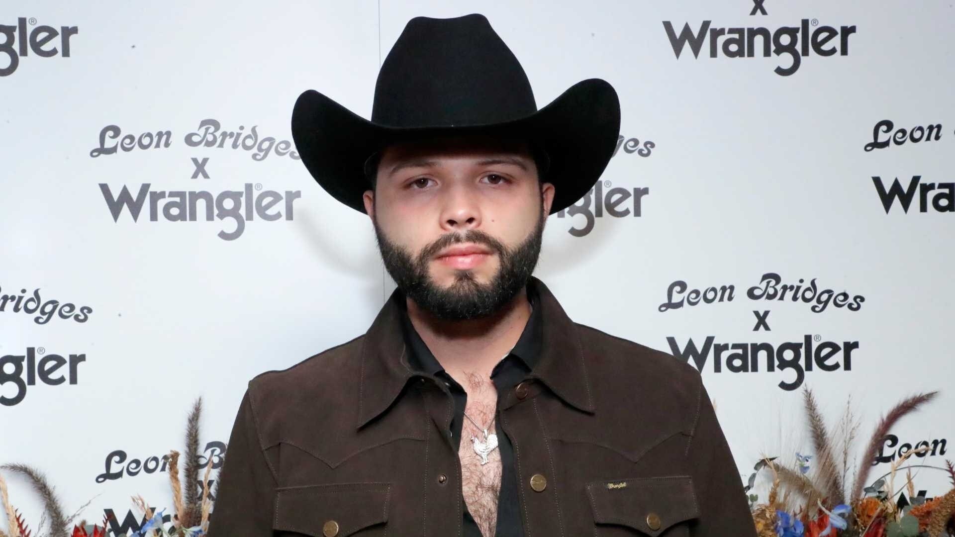 Watch Hoy Día Highlight: "Me estaba encontrando": Leonardo Aguilar ...