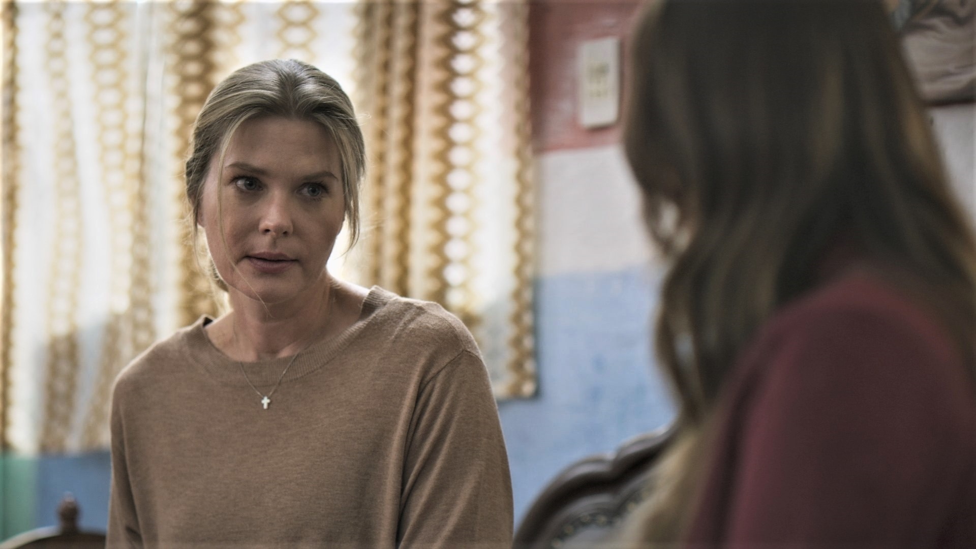 Watch Falsa Identidad Episode: Un escondite para Fernanda - NBC.com