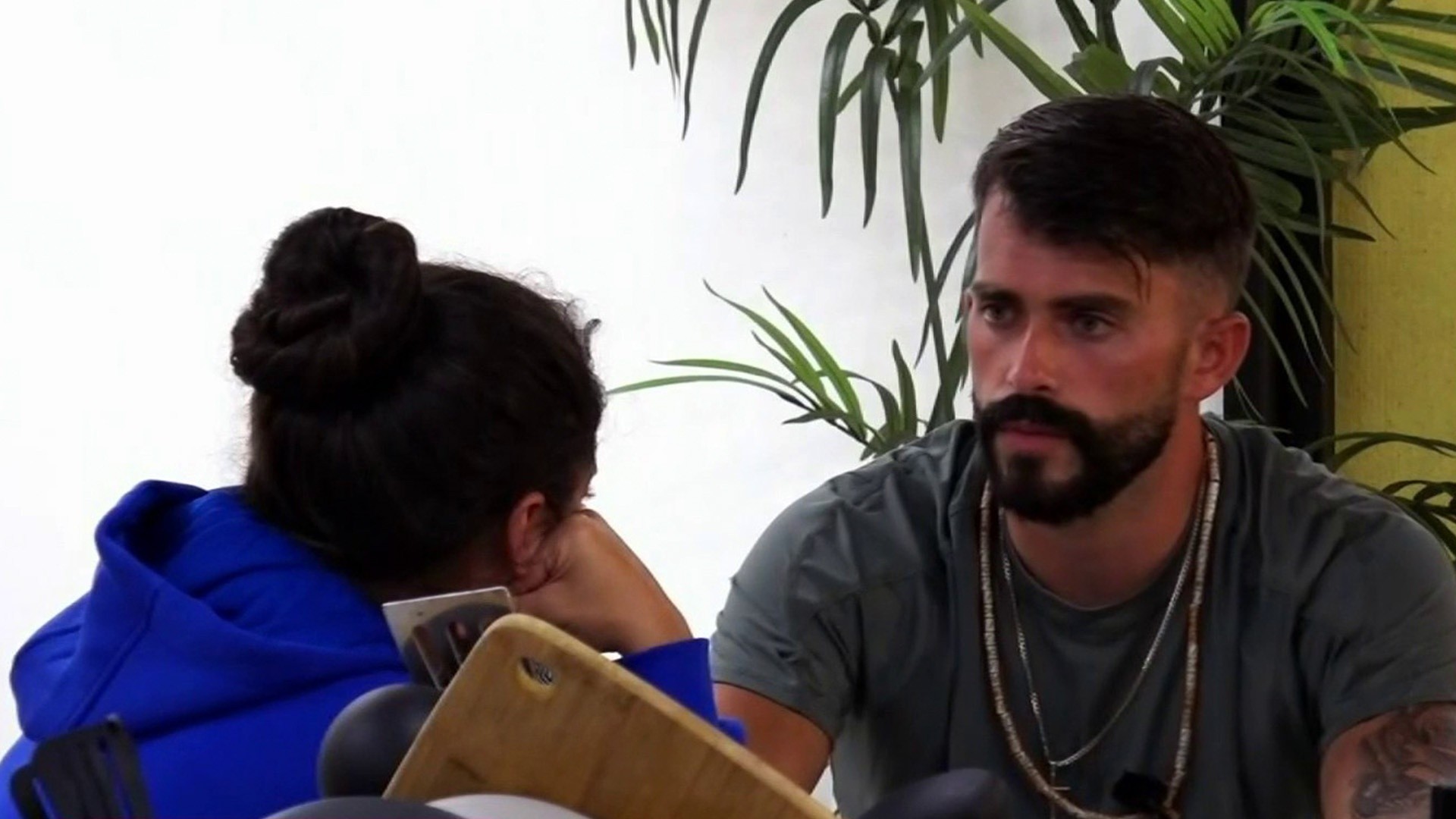 Watch Hoy Día Highlight: ¿Romance a la vista en Exatlón? Yoridan ...