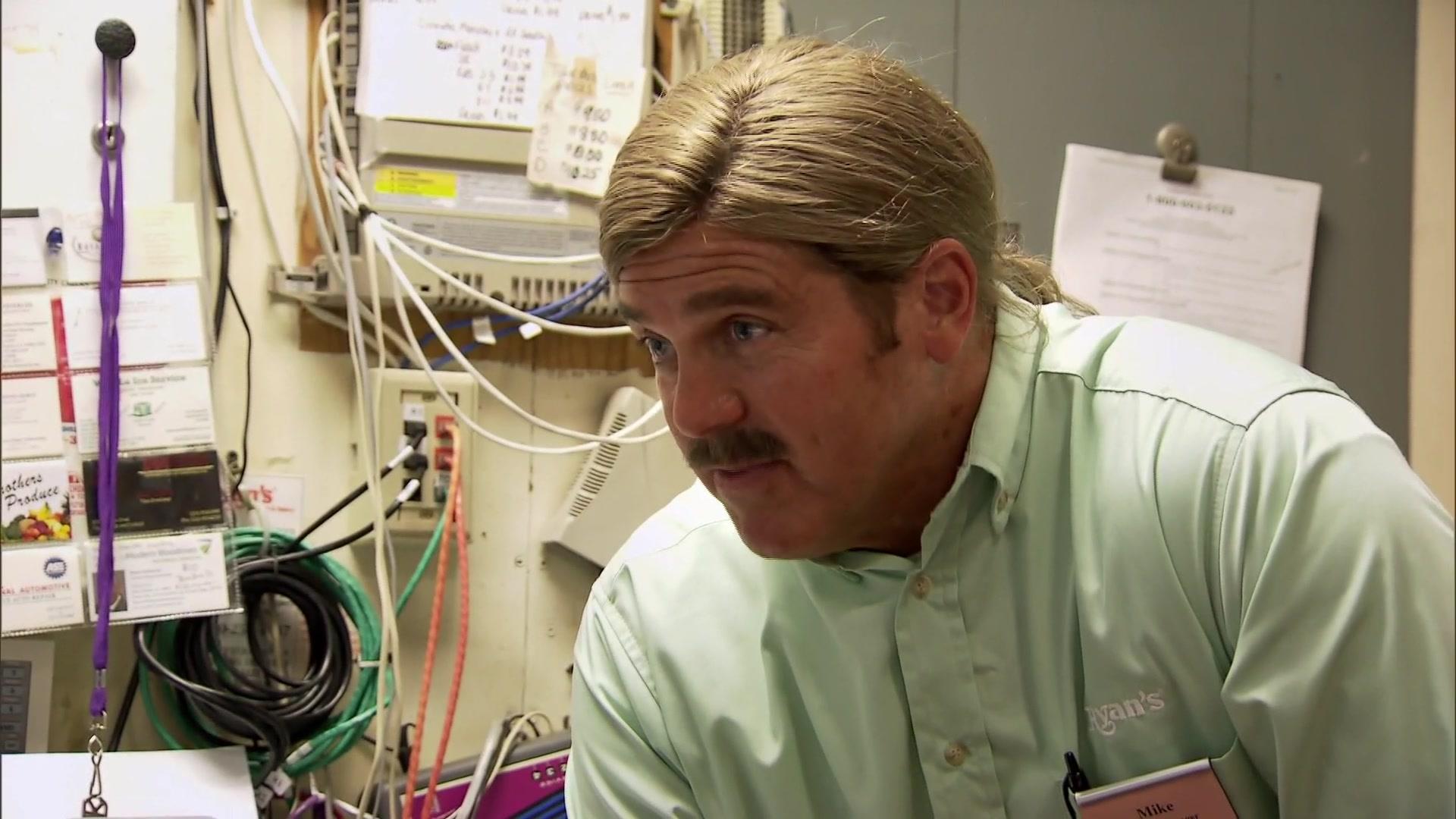 Watch Undercover Boss Episode: Buffets, Inc. - NBC.com