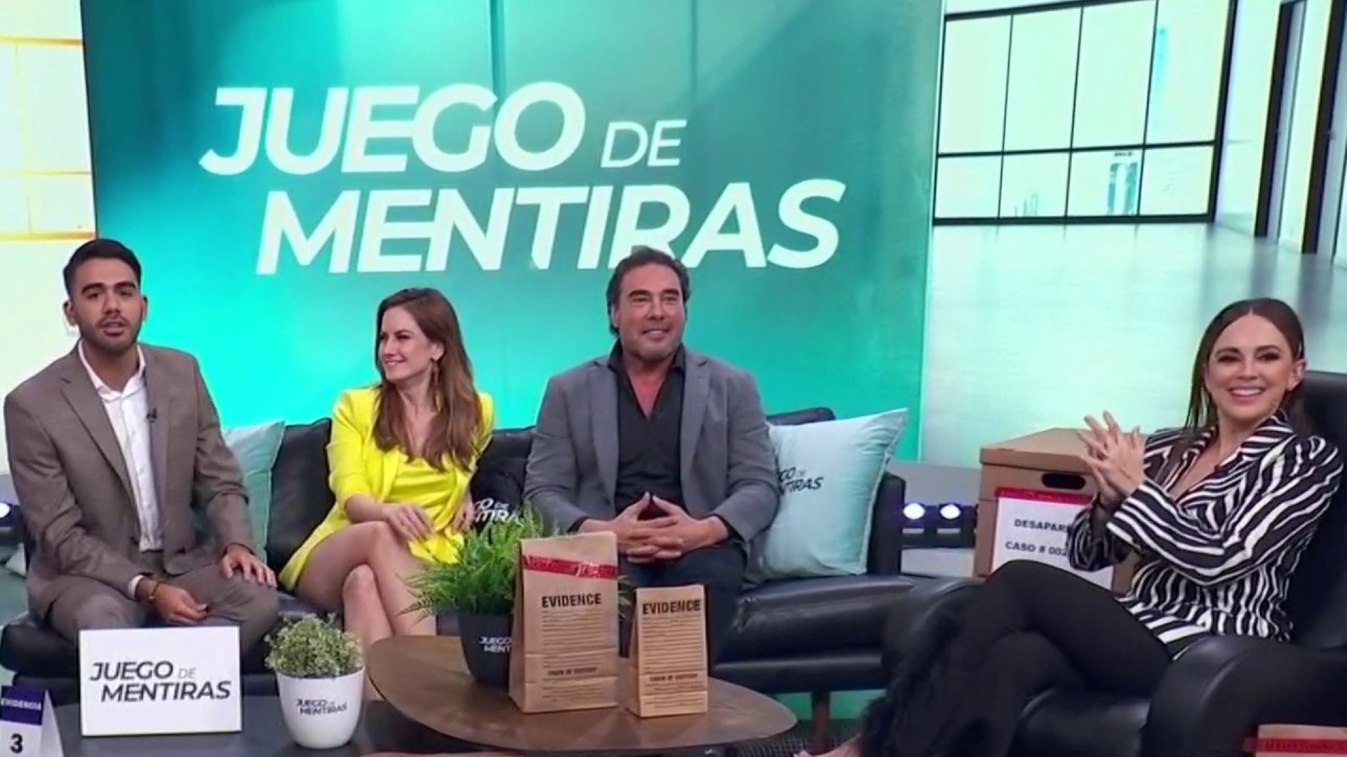 Watch En Casa con Telemundo Episode: Una producción llena de talento ...