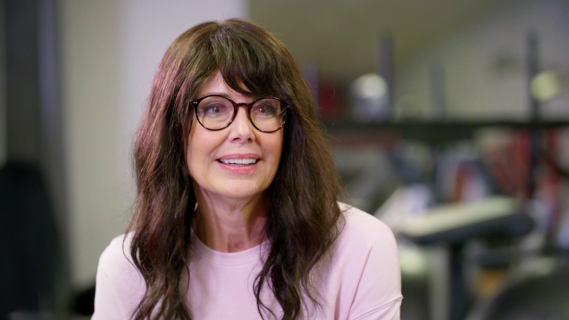 Watch Undercover Boss Episode: The Vitamin Shoppe - NBC.com