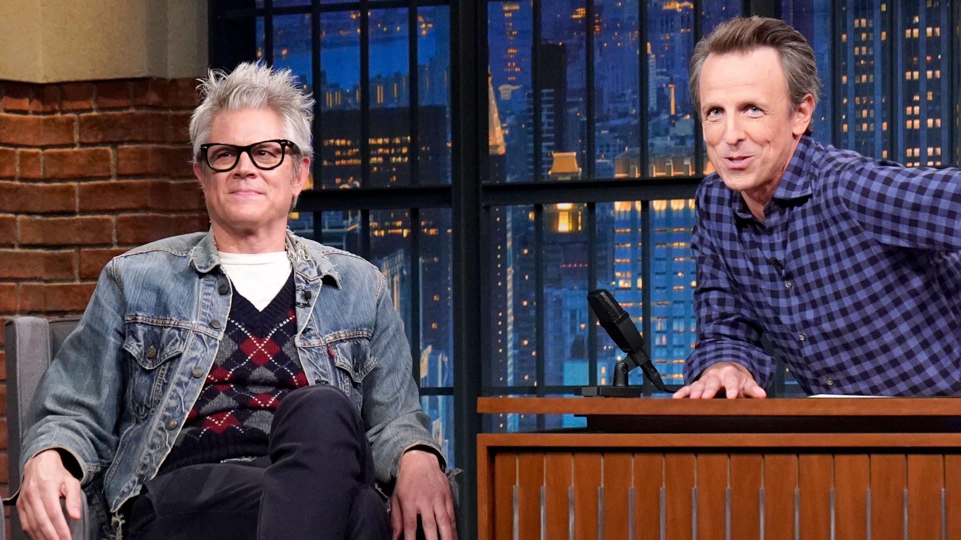 Watch Late Night with Seth Meyers Episode: Johnny Knoxville, Jake Lacy ...