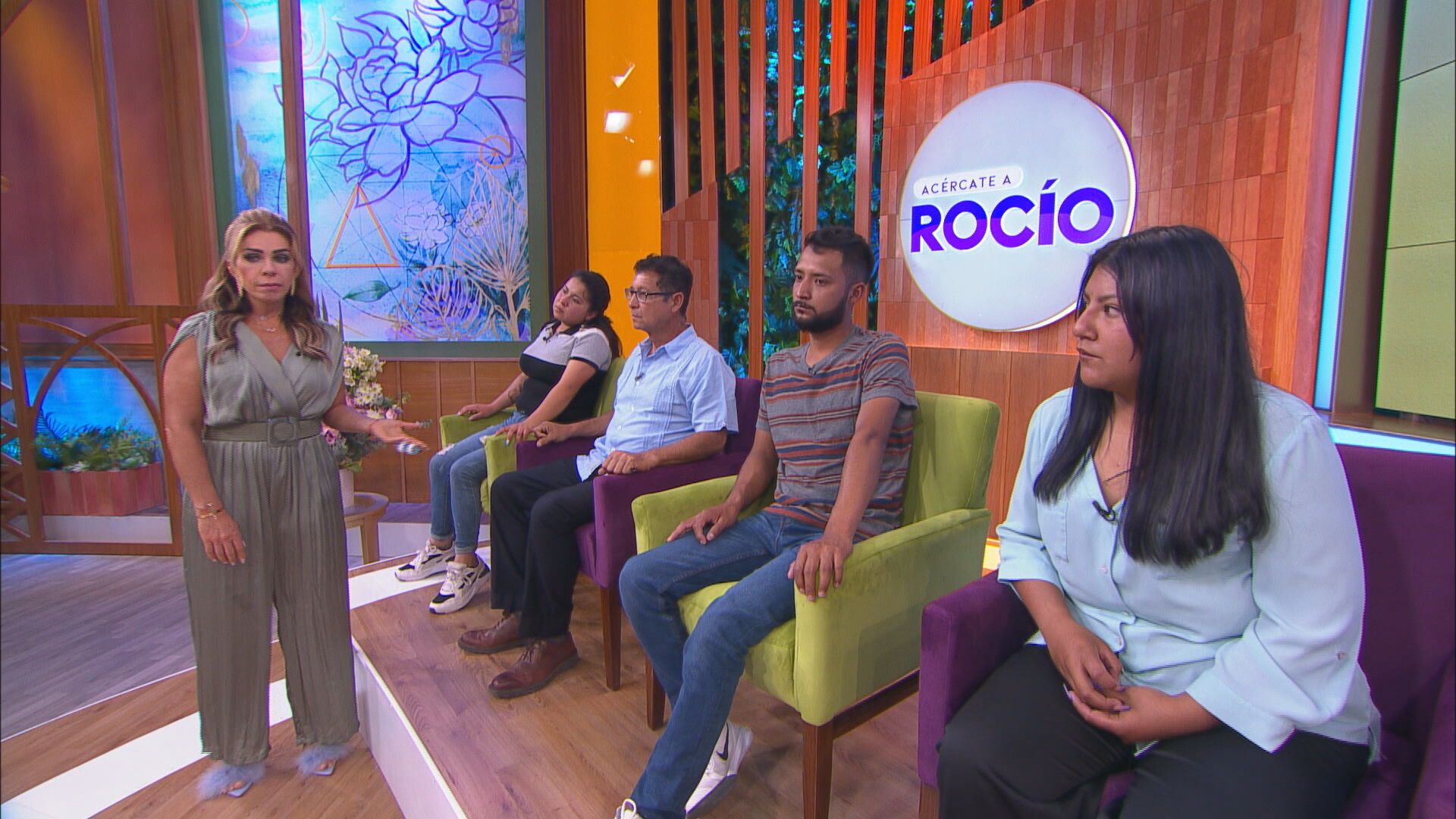 Watch Acércate a Rocío Episode: A mi padre le ven la cara de tonto ...