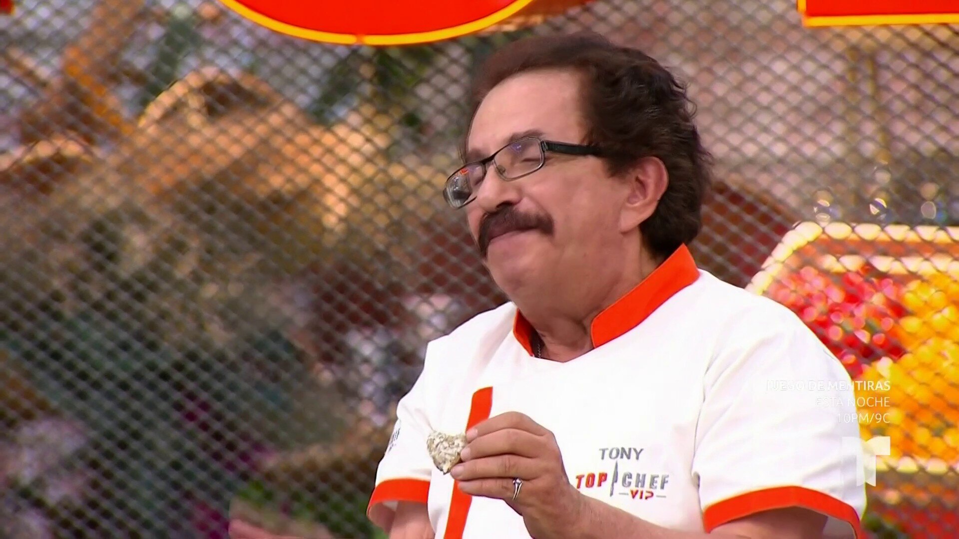 Watch Top Chef VIP Highlight: Tony se convierte en juez y califica su ...