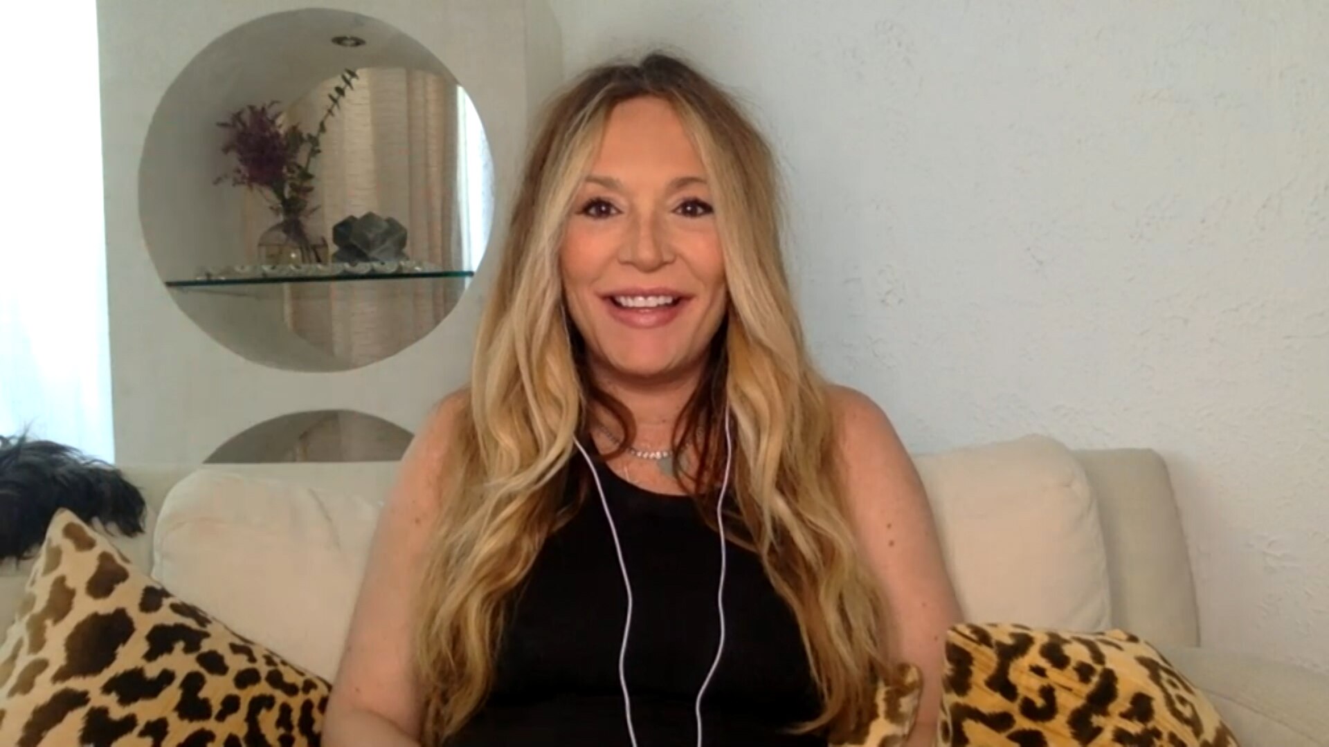 Watch Watch What Happens Live Highlight: Kate Chastain Reveals Captain ...