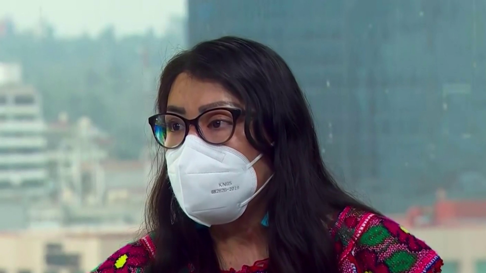 Watch Noticias Telemundo Highlight: A María Elena Ríos la atacaron con ...