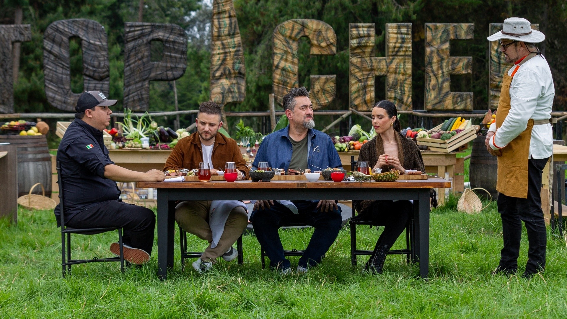 Watch Top Chef VIP Highlight: "No escuchan", el chef Toño no aprueba el ...