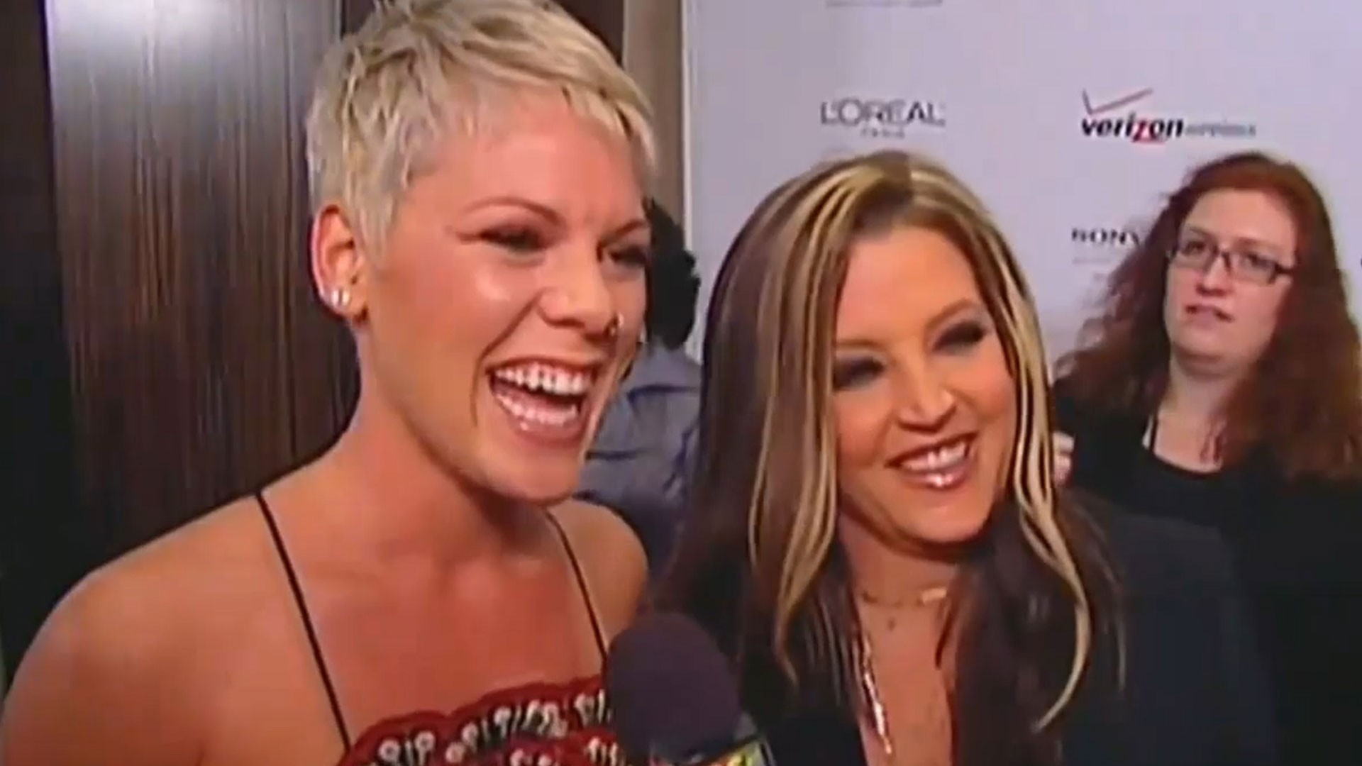 Watch Access Hollywood Highlight: Pink Revealed What Made Lisa Marie ...