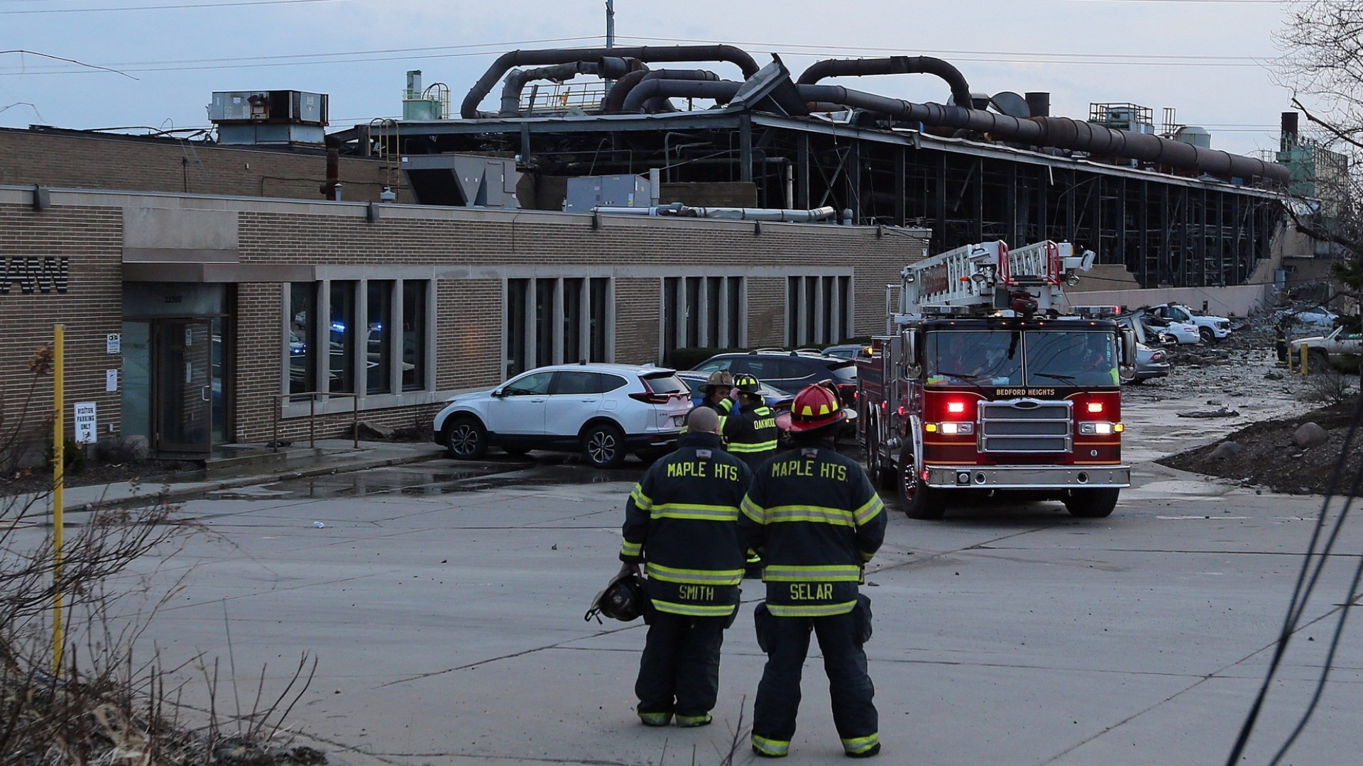 Watch Noticias Telemundo Highlight: La explosión en una planta ...