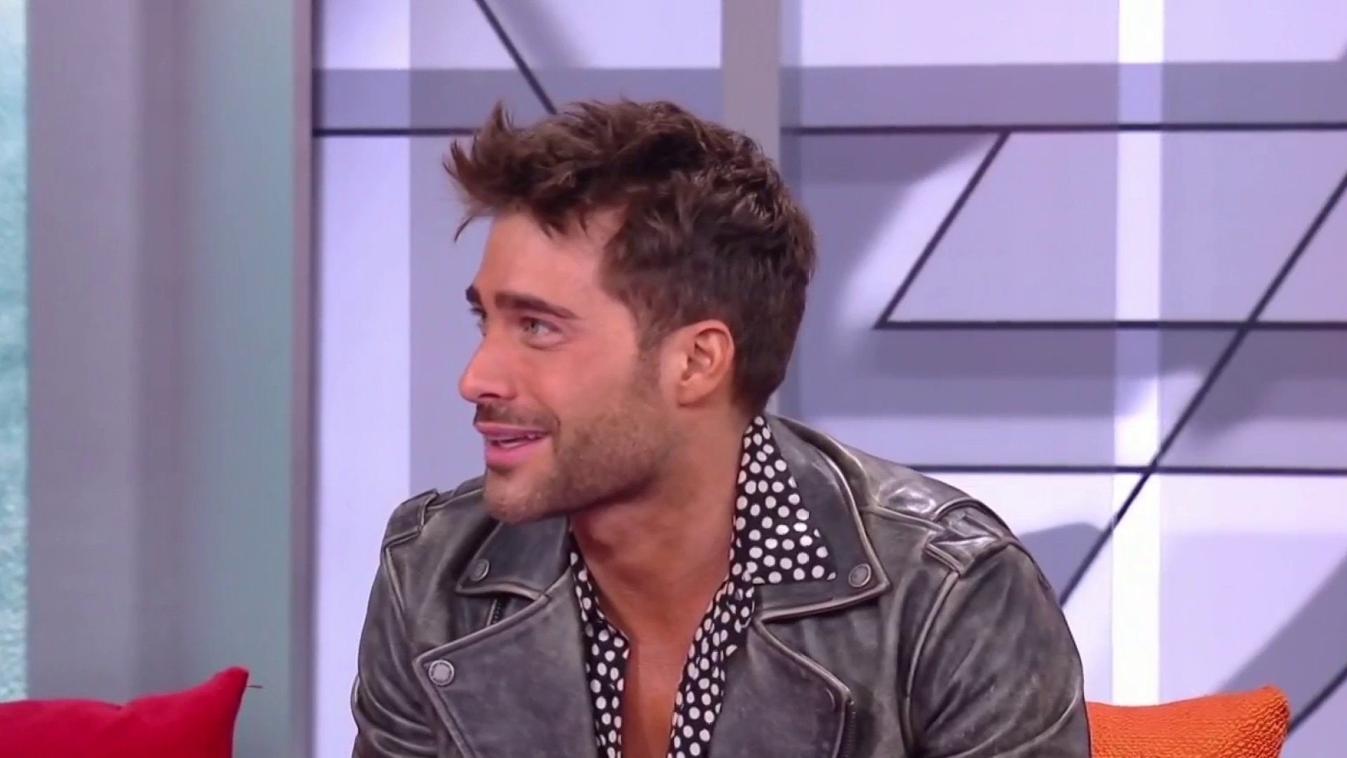 Watch Al Rojo Vivo Highlight: El actor Rodrigo Guirao sorprende con sus ...