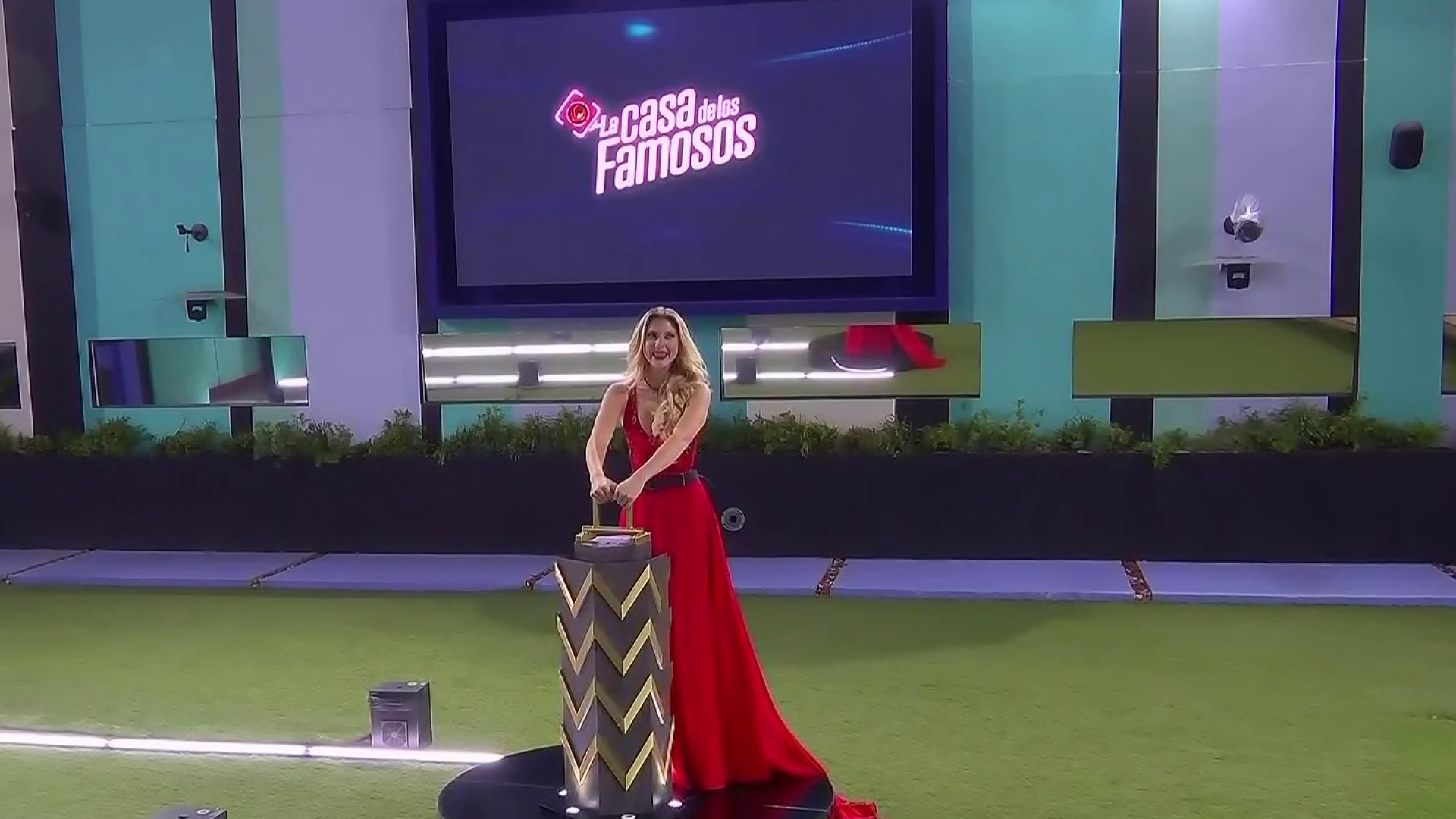 Watch Hoy Día Highlight: Así actuó el novio de Madison Anderson al ...