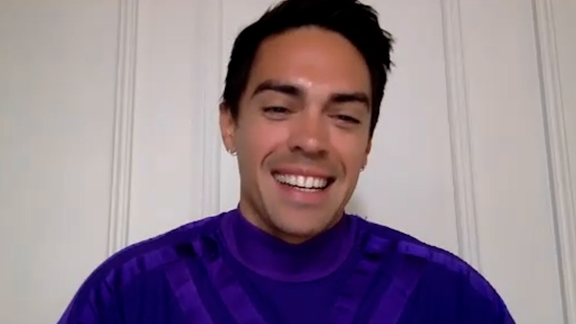 Watch Access Hollywood Highlight: The Wiggles' John Pearce Reads Thirst ...